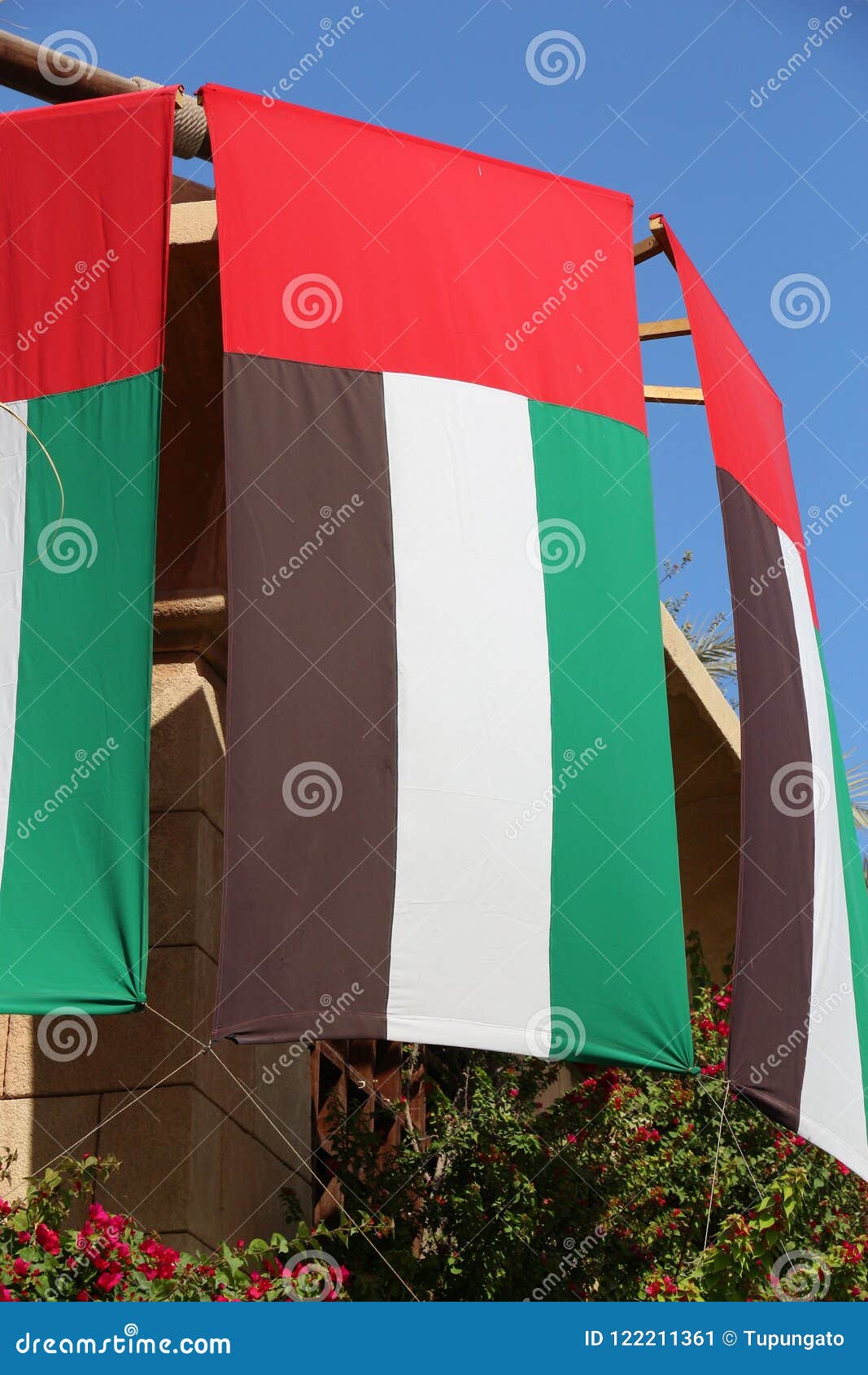 Bandera de los Uae imagen de archivo. Imagen de naturalizado - 122211361