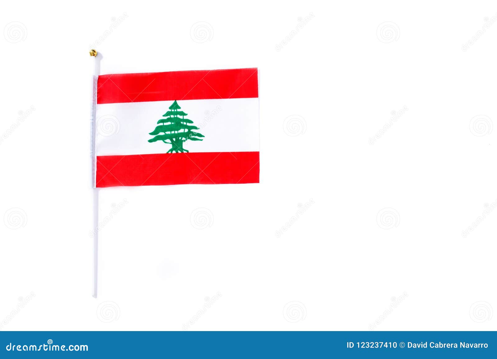 Bandera libanesa aislada foto de archivo. Imagen de aislado - 123237410