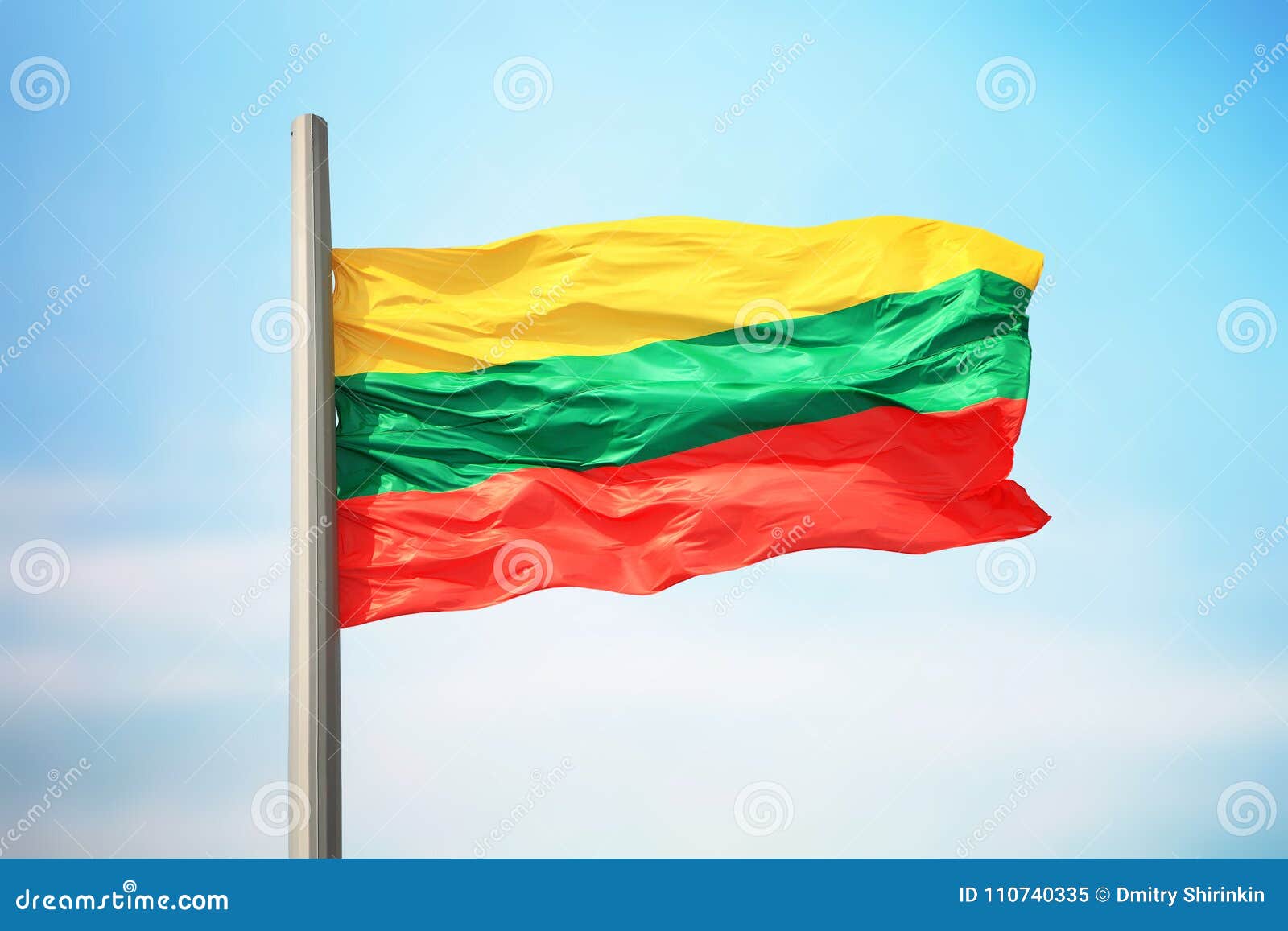 Bandiera lituana immagine stock. Immagine di dichiari - 110740335