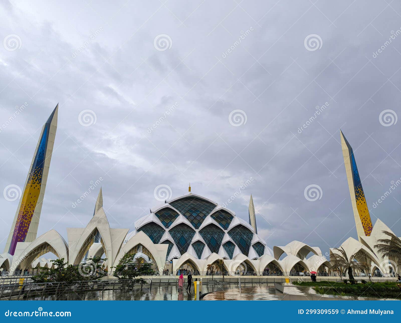 The great mosque Al-Jabbar stock image. Image of design - 299309559