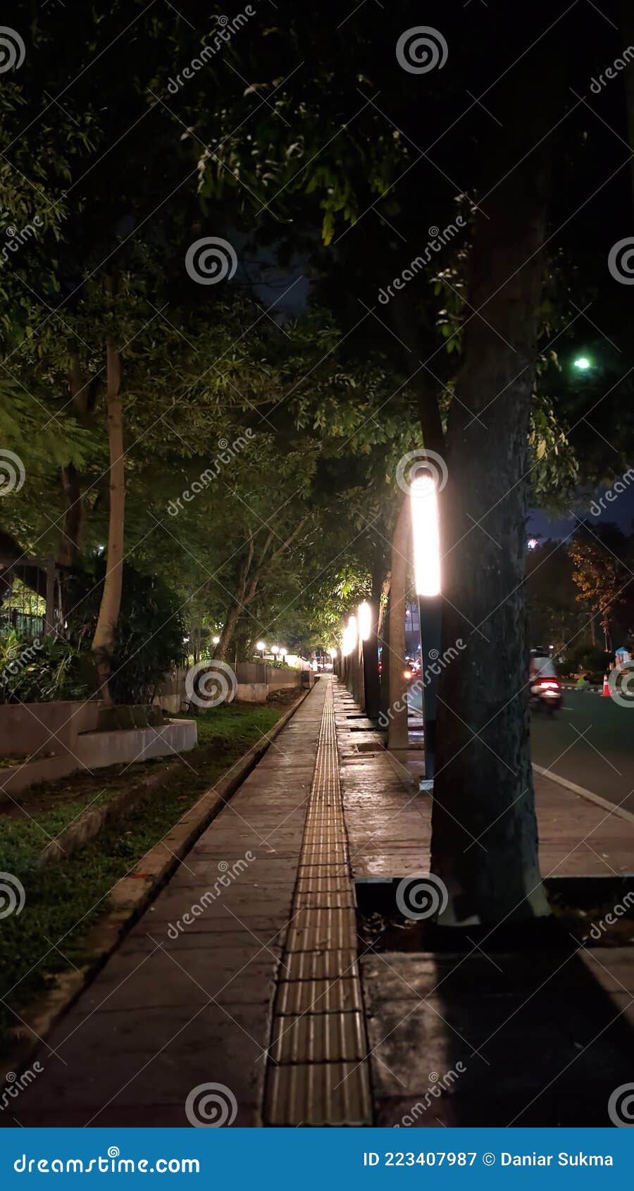 Bandung street night editorial photography. Image of bandung - 223407987