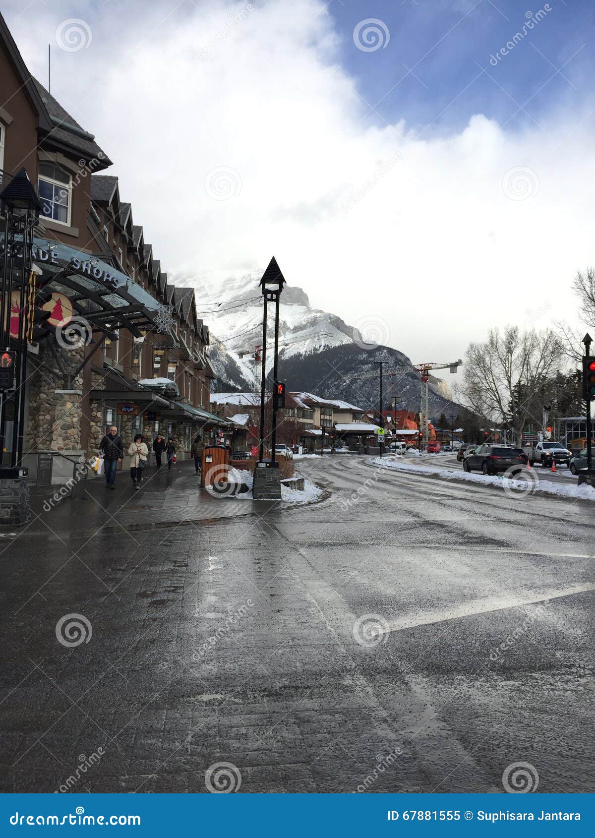 Banff town editorial image. Image of banff, town, canada - 67881555