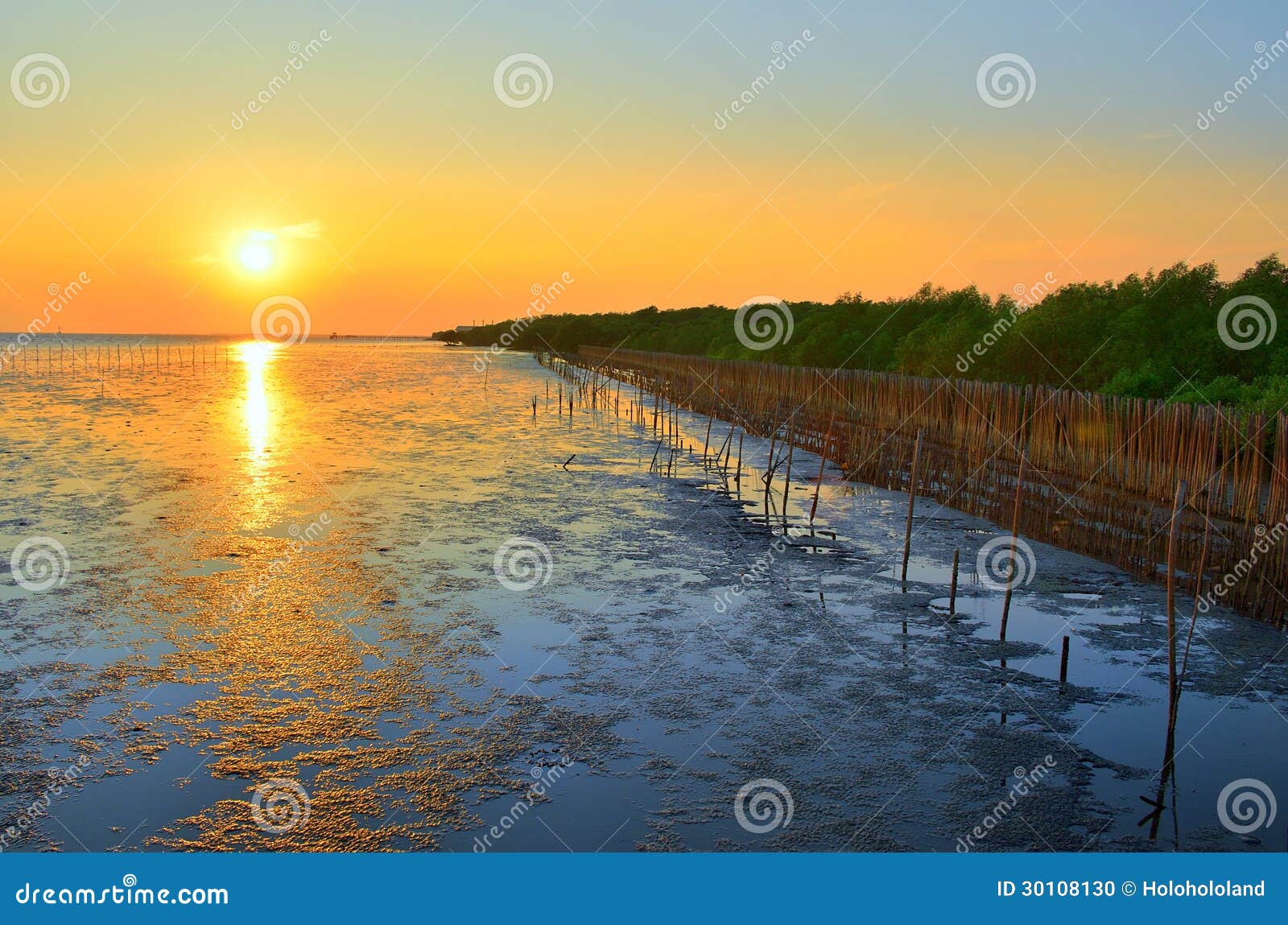Seaside and sun stock photo. Image of water, skyline - 30108130