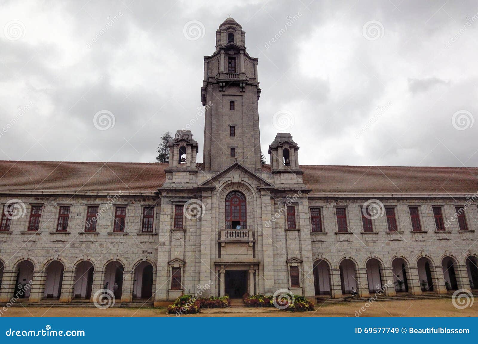 BANGALORE, INDIA- MARCH 23, 2010: Indian Institute of Science ... BANGALORE, INDIA- MARCH 23, 2010: Indian Institute of Science ...