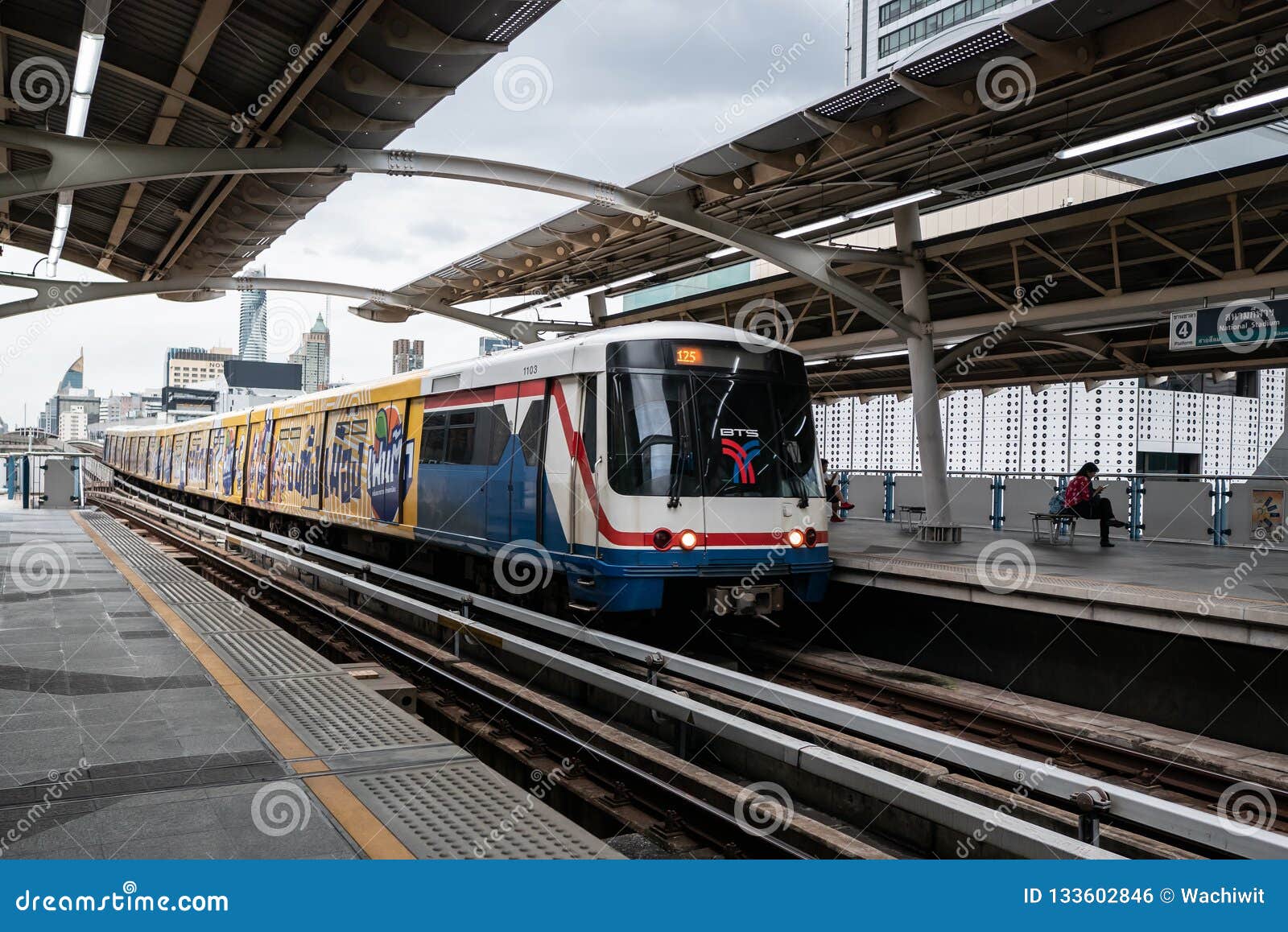 BTS Skytrain Arriving at the Platform. Editorial Photo - Image of ...
