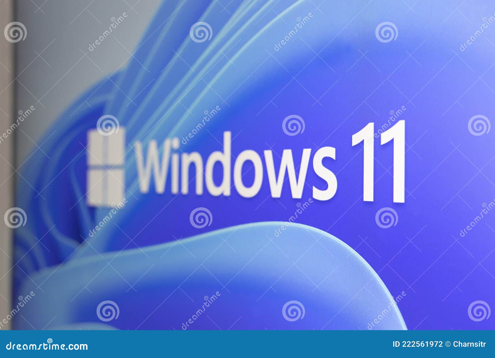The New Microsoft Windows 11 Logo on Computer Screen Editorial ...