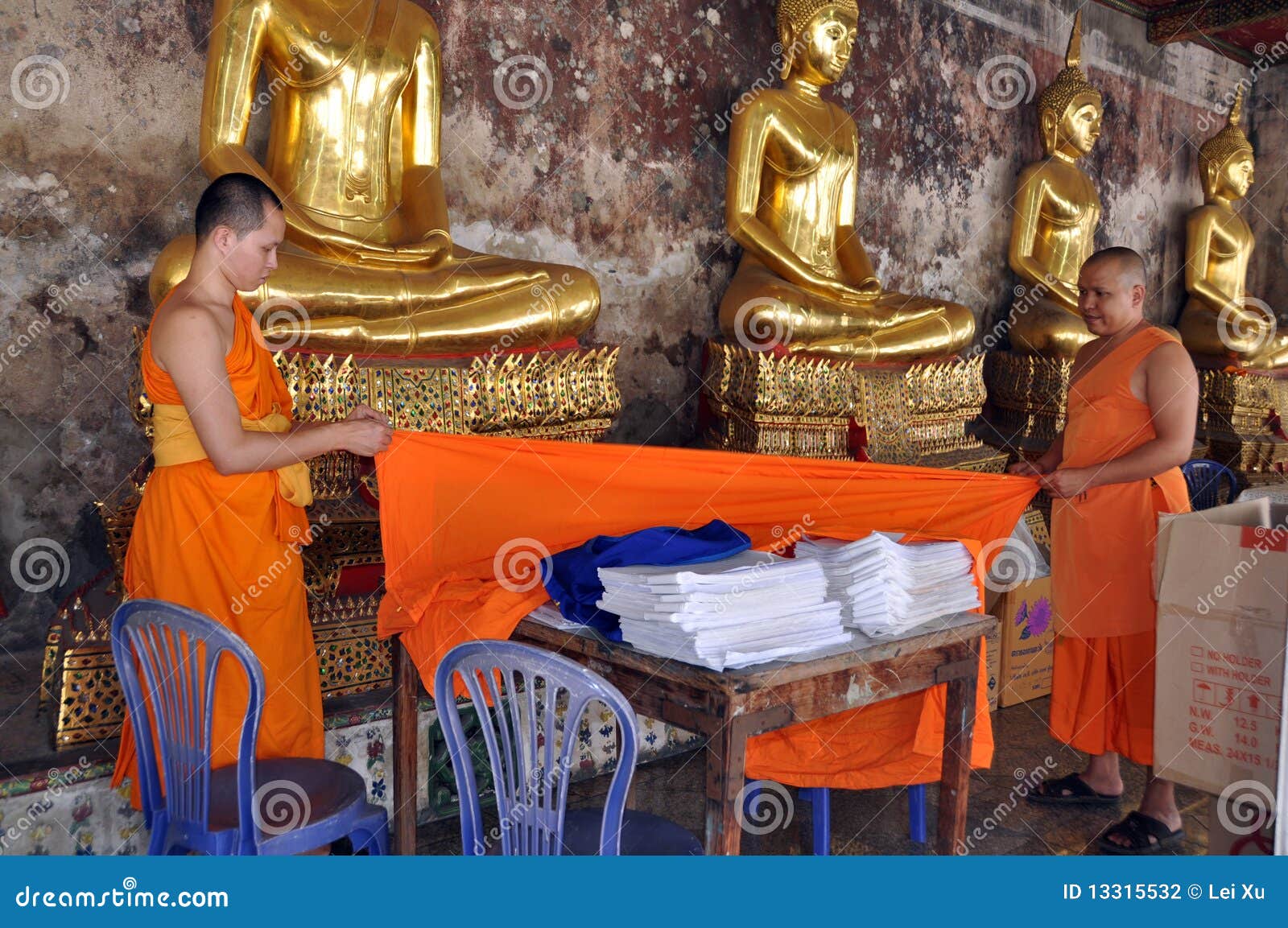 Bangkok, Thailand: Monks Folding Robe Editorial Photography - Image of ...