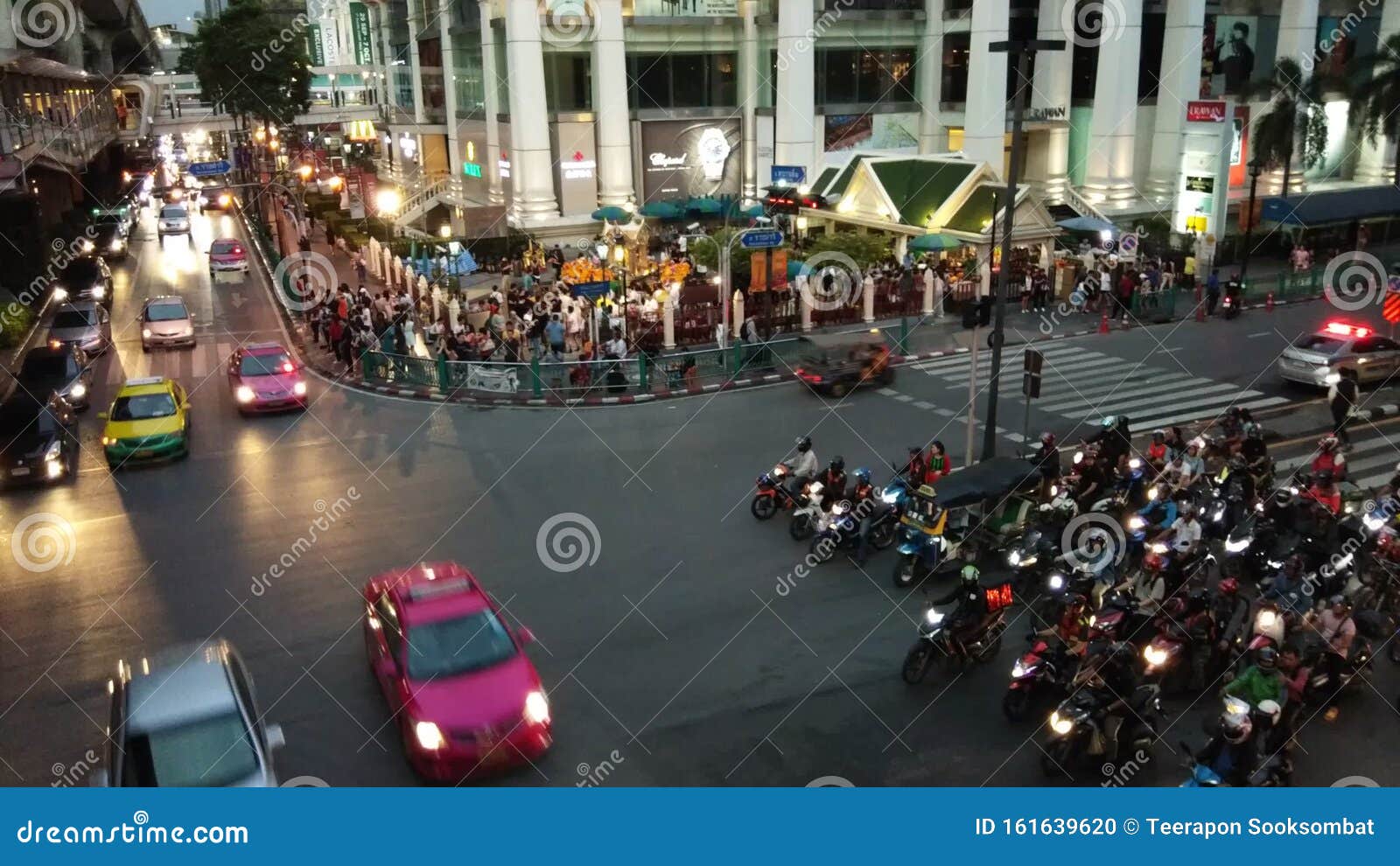 BANGKOK THAILAND - OCTOBER 4,2019 : the Erawan Shrine at Ratchaprasong ...