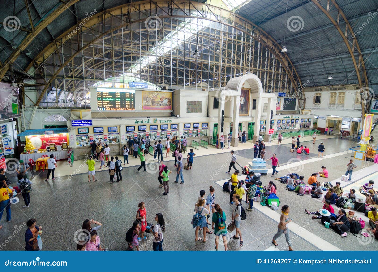 Bangkok Thailand Train Station. Editorial Photography - Image of people ...