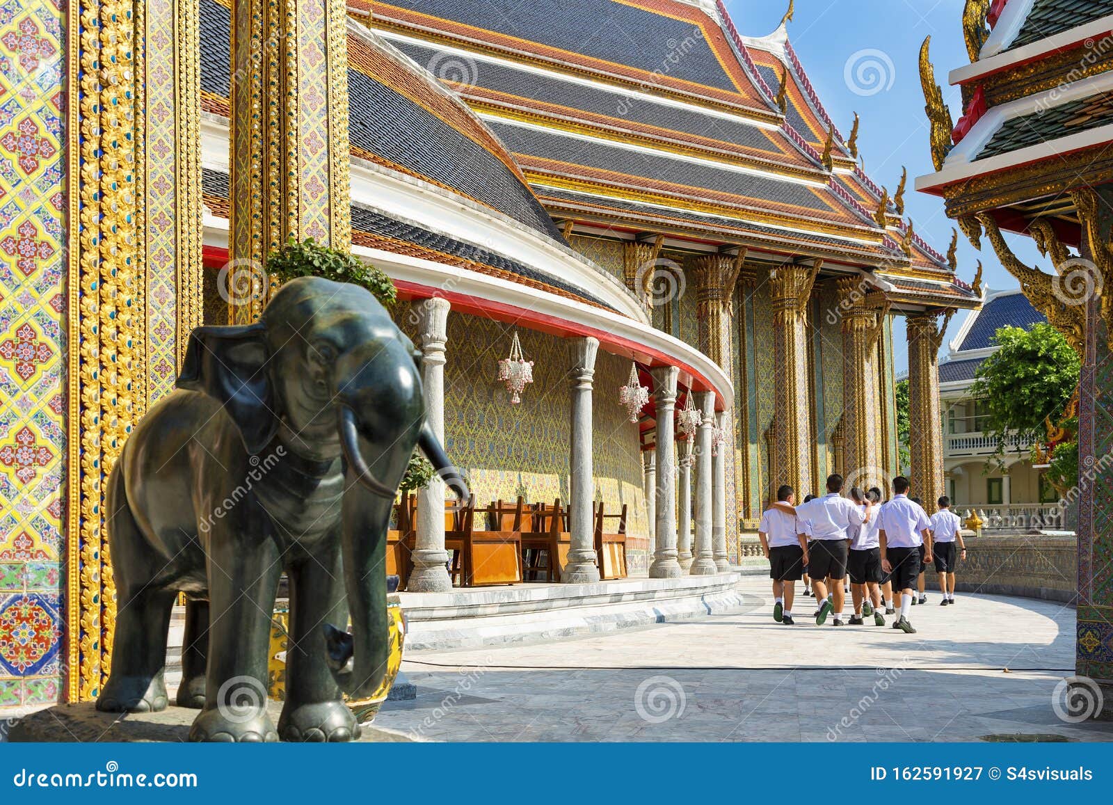 Bangkok, Wat Ratchabophit editorial photography. Image of destinations ...