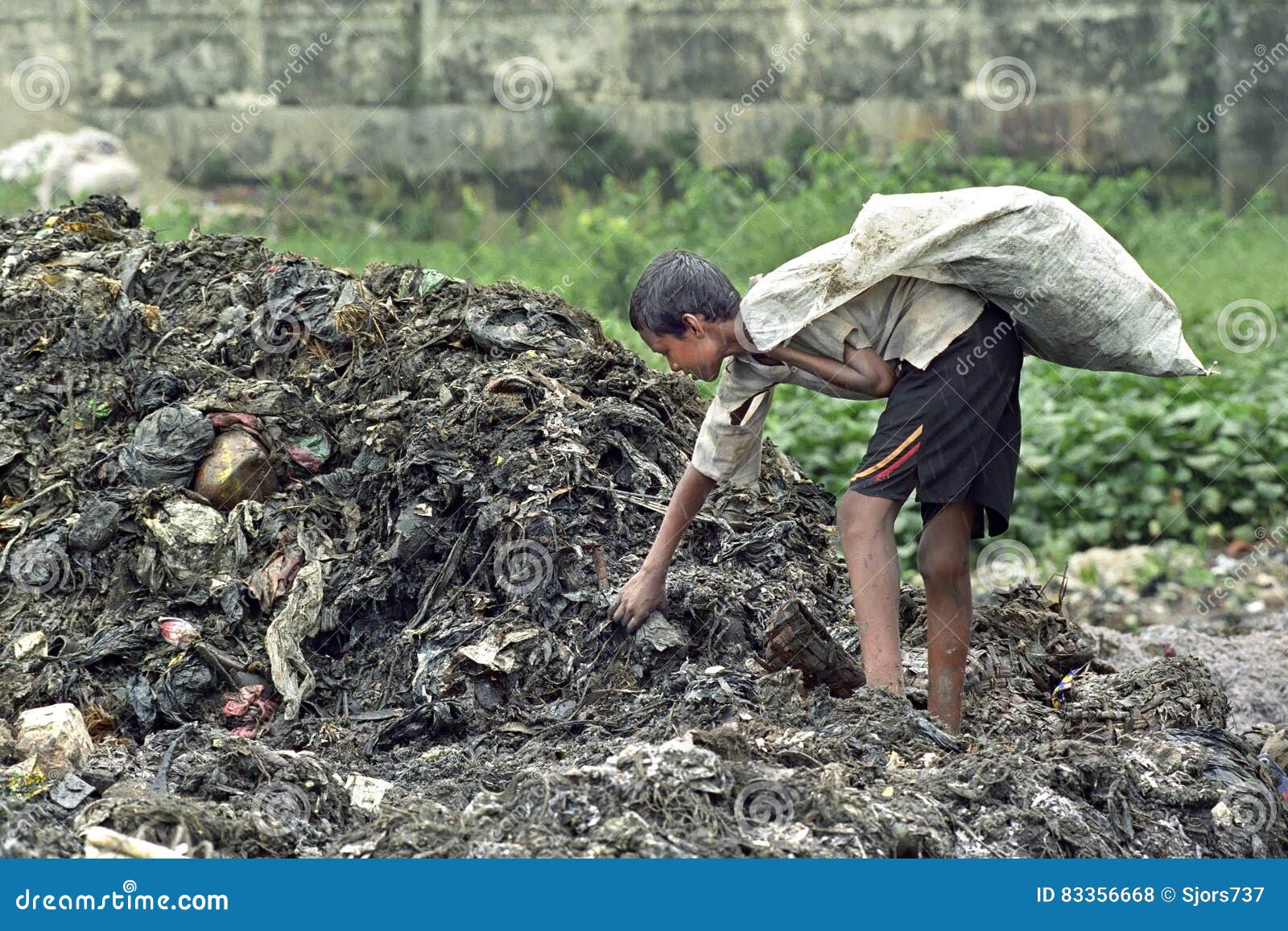 Bangladeshi Boy Take Useful Goods From Landfill Editorial Image ... Bangladeshi Boy Take Useful Goods From Landfill Editorial Image ...