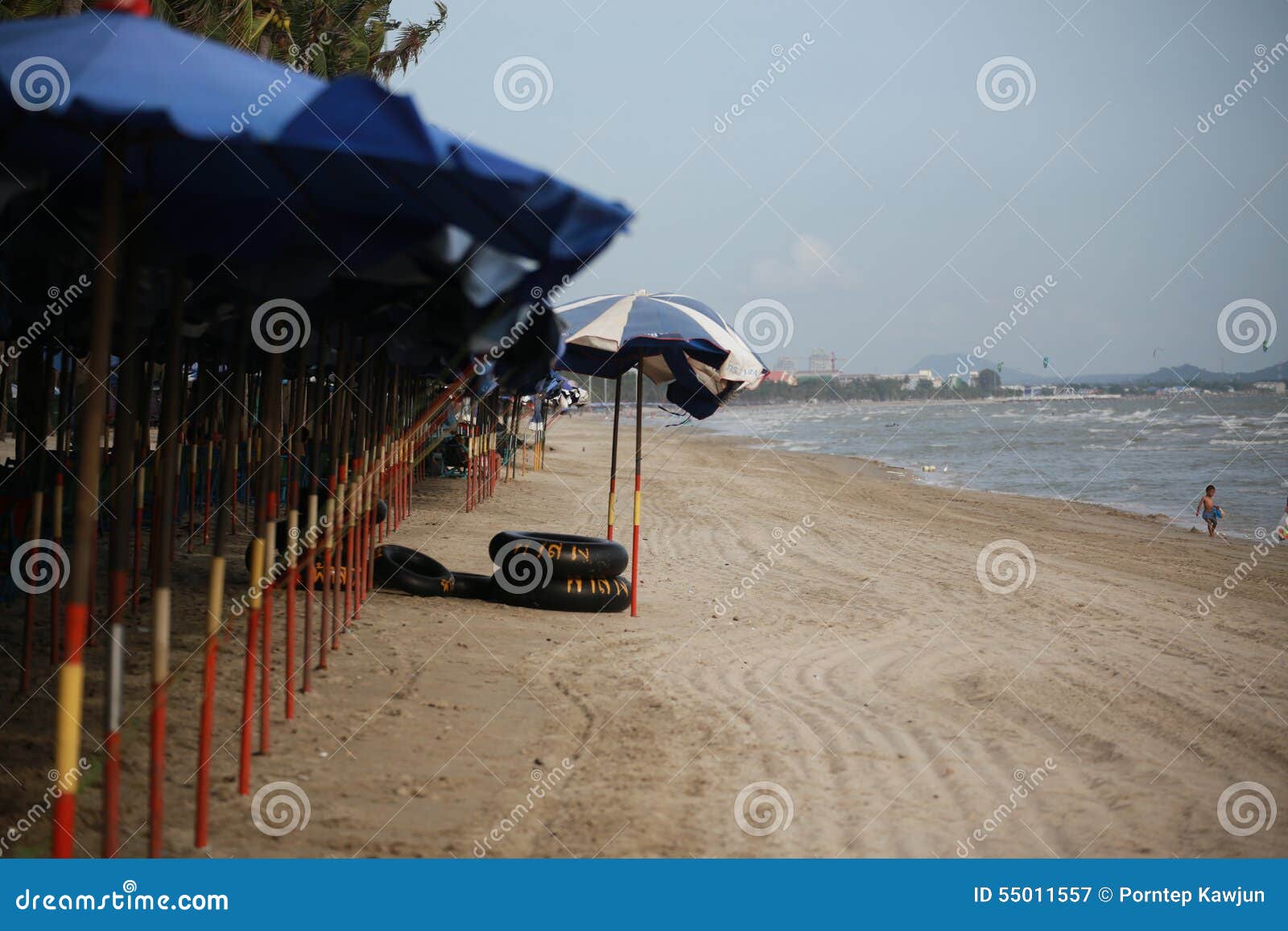 Bangsaen beach editorial photography. Image of perfect - 55011557