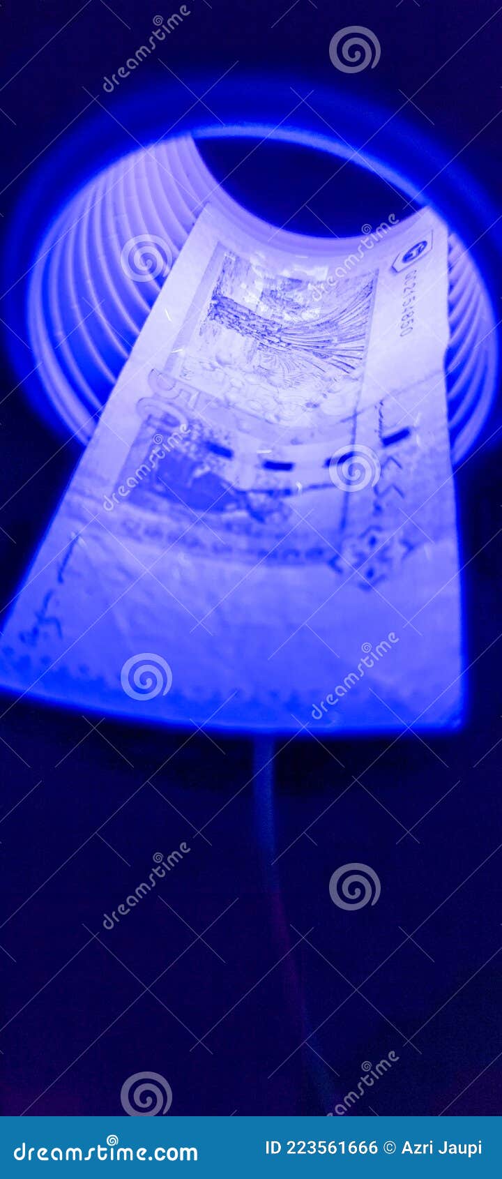 The Bank Note is in the Ultraviolet Light Stock Photo - Image of violet ...
