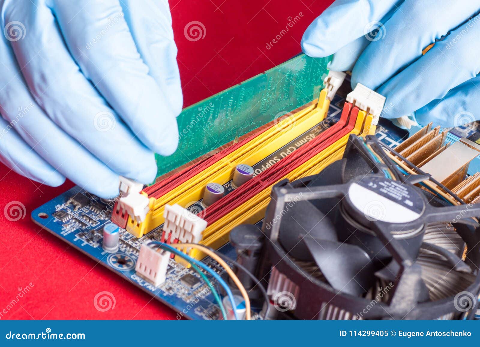 Electronics Memory Banks Stock Photos - Free & Royalty-Free Stock ...