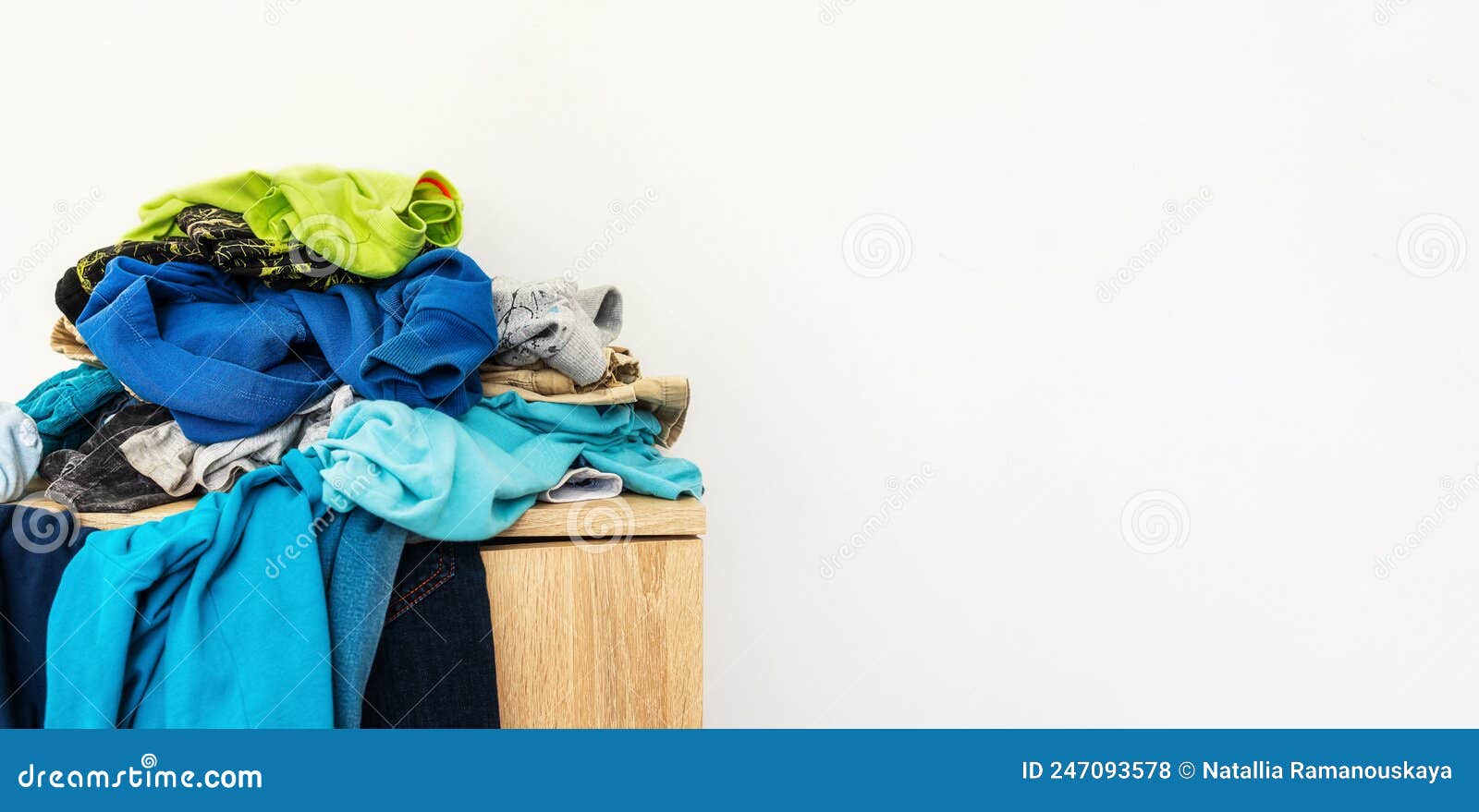 Banner with Copy Paste, Space Organization Specialist Concept, Order ...