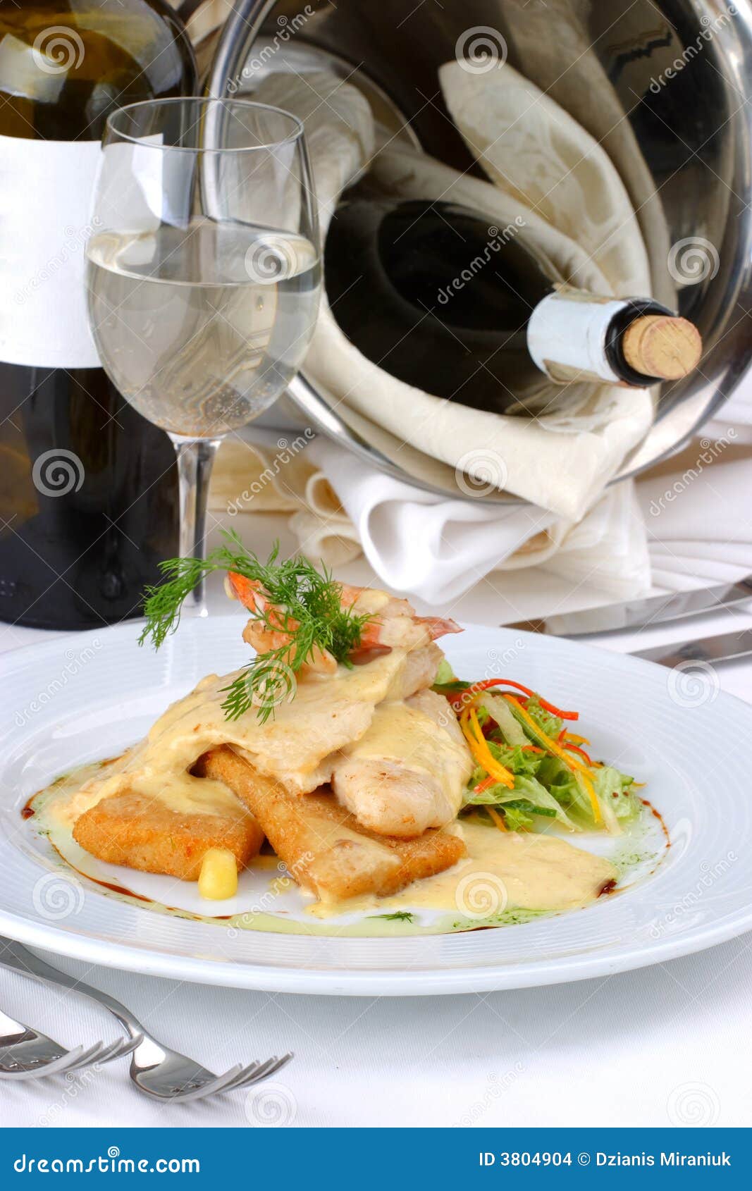 Banquet table setting, hen stock photo. Image of plate - 3804904