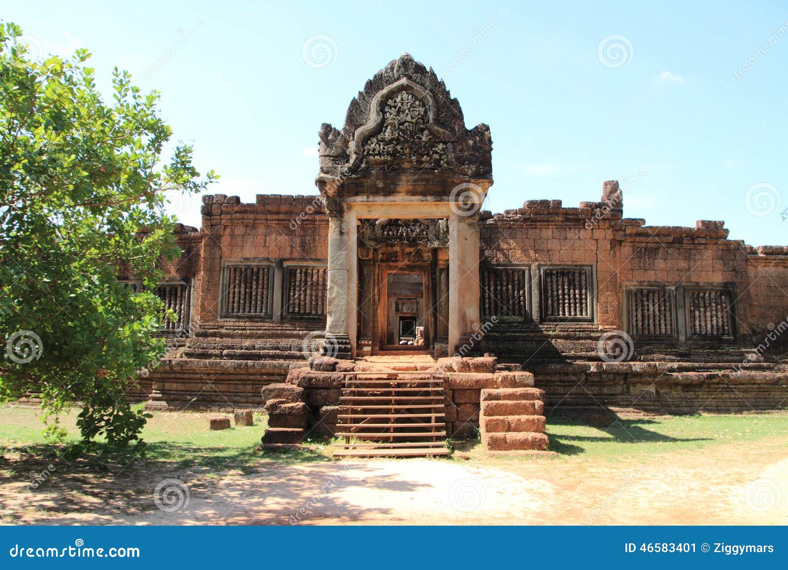 Banteay Samre in Angkor stock image. Image of cultural - 46583401