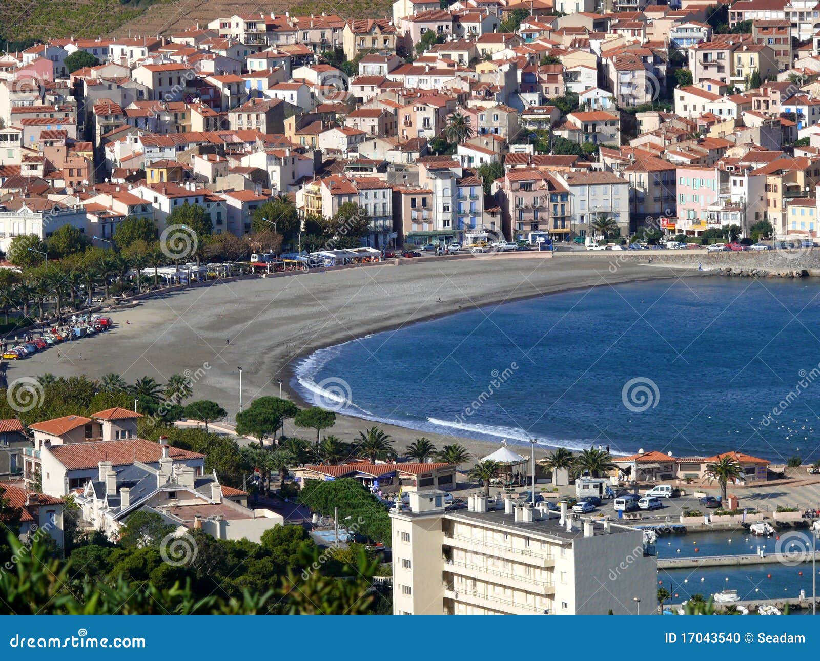 Banyuls sur Mer stock photo. Image of pyreneesorientales - 17043540