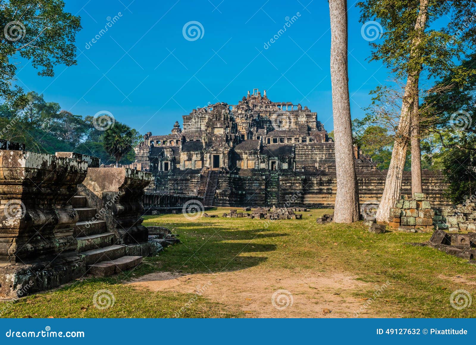 Baphuon Temple Angkor Thom Cambodia Stock Photo - Image of baphuon ...