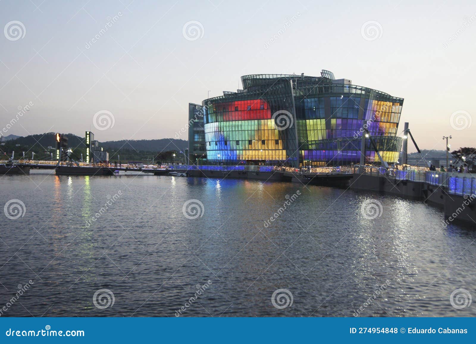 Bapo Bridge, Seoul, South Korea Stock Photo - Image of culture, tourism ...