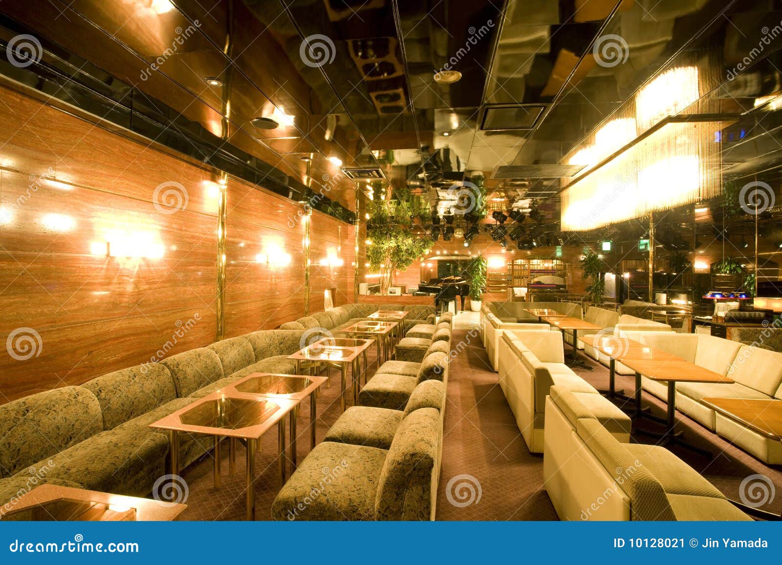Bar stock image. Image of drinks, room, dining, club - 10128021