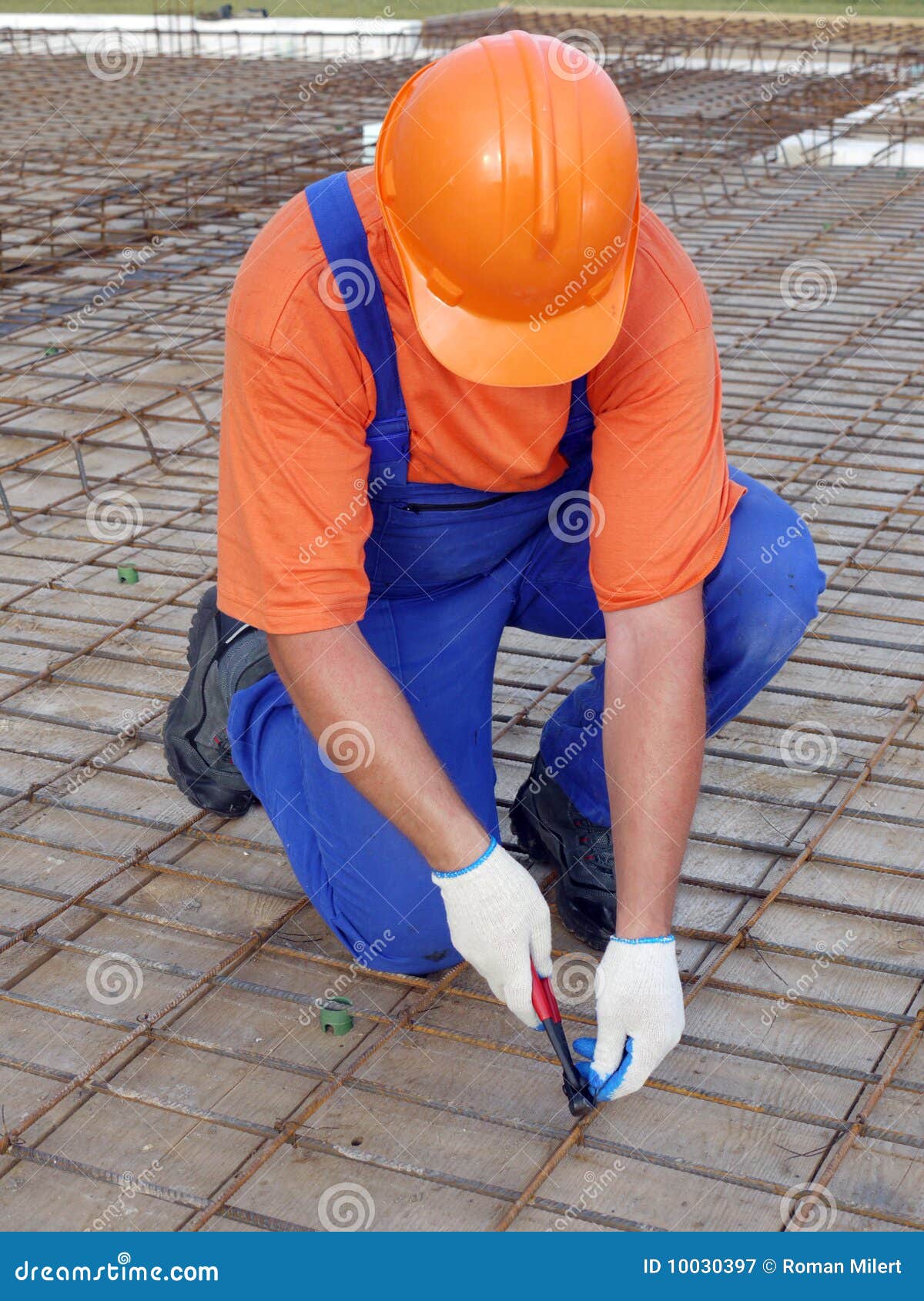 Bar bender at work stock image. Image of development - 10030397