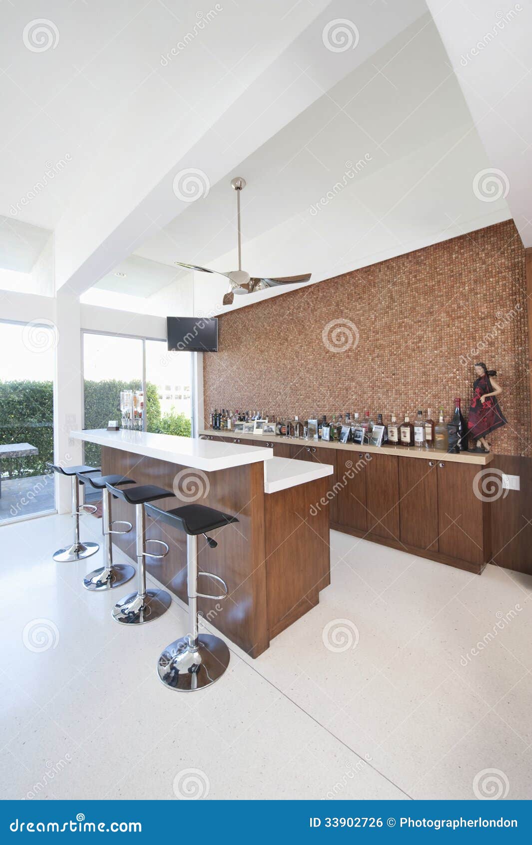 Simple Bar Top Designs