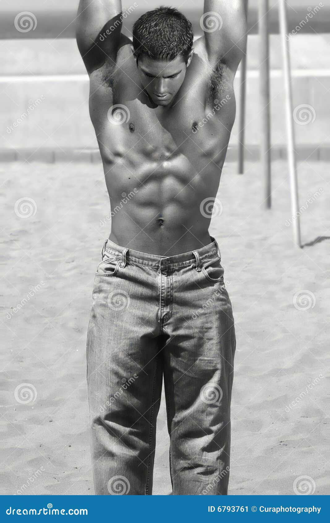 Bar Hanging Man Muscular Young 库存图片 - 图片 包括有 舒展, 军械库: 6793761