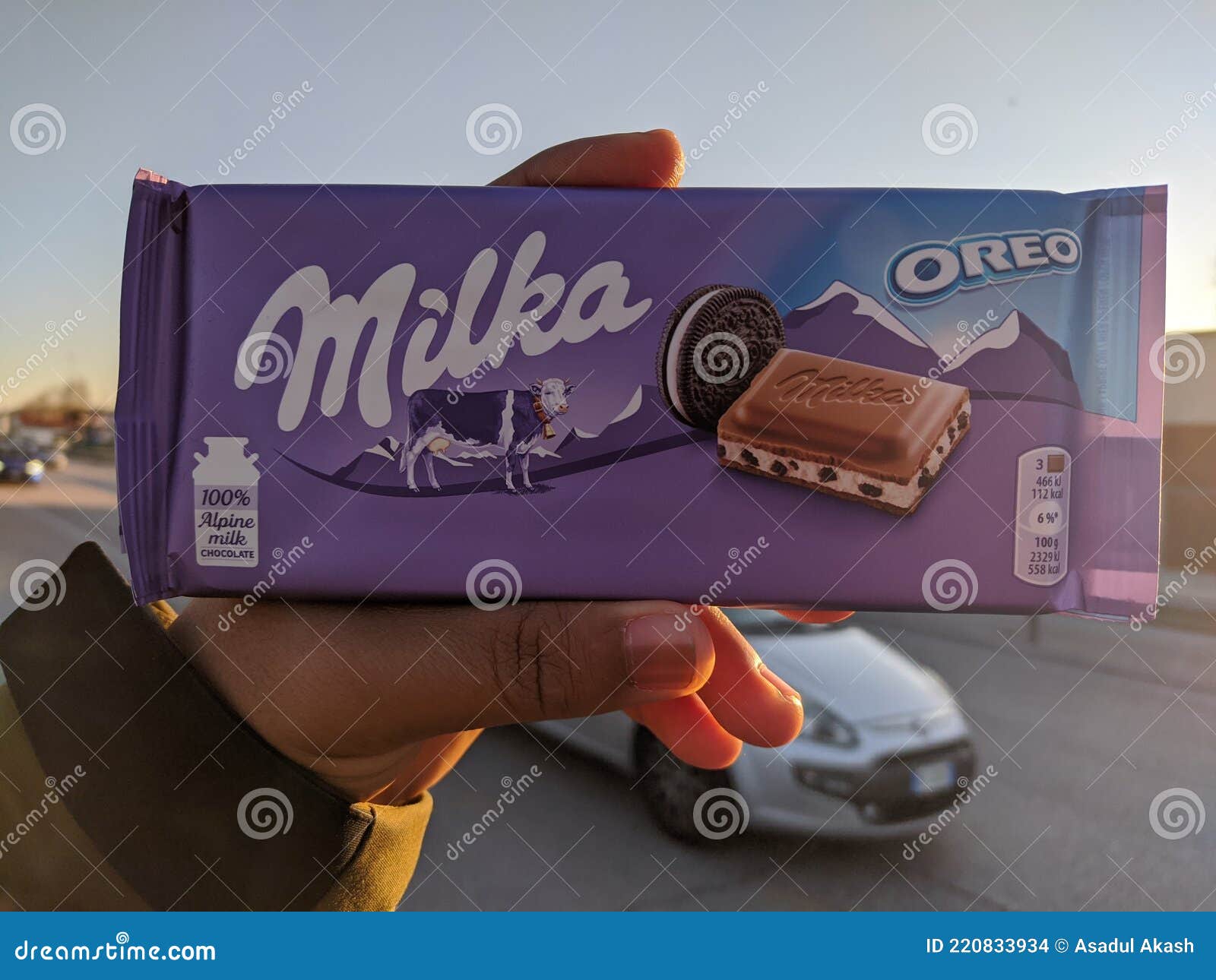 A bar of milka chocolate editorial stock image. Image of food - 220833934