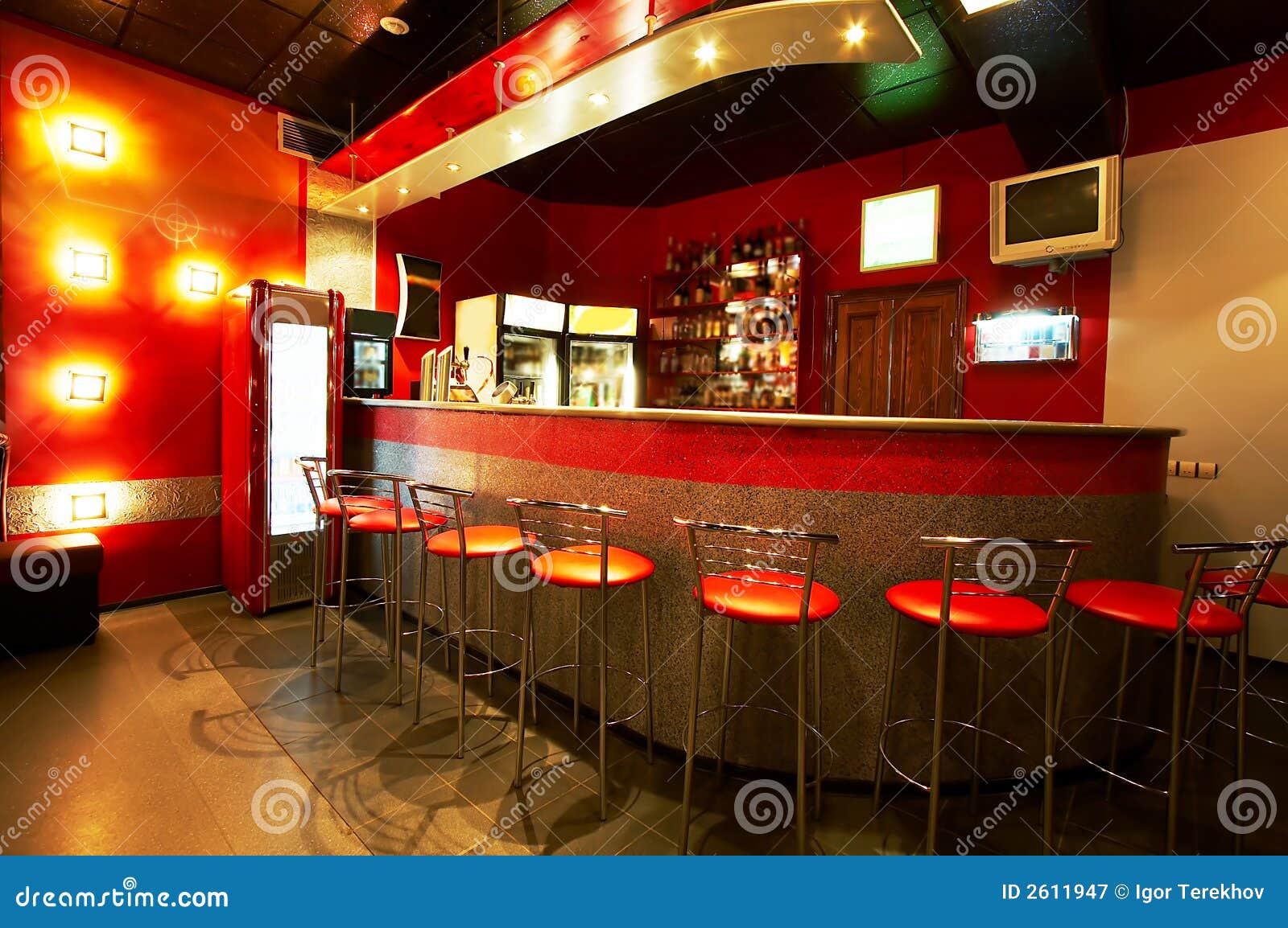 Bar moderne image stock. Image du beau, lumineux, présidence - 2611947