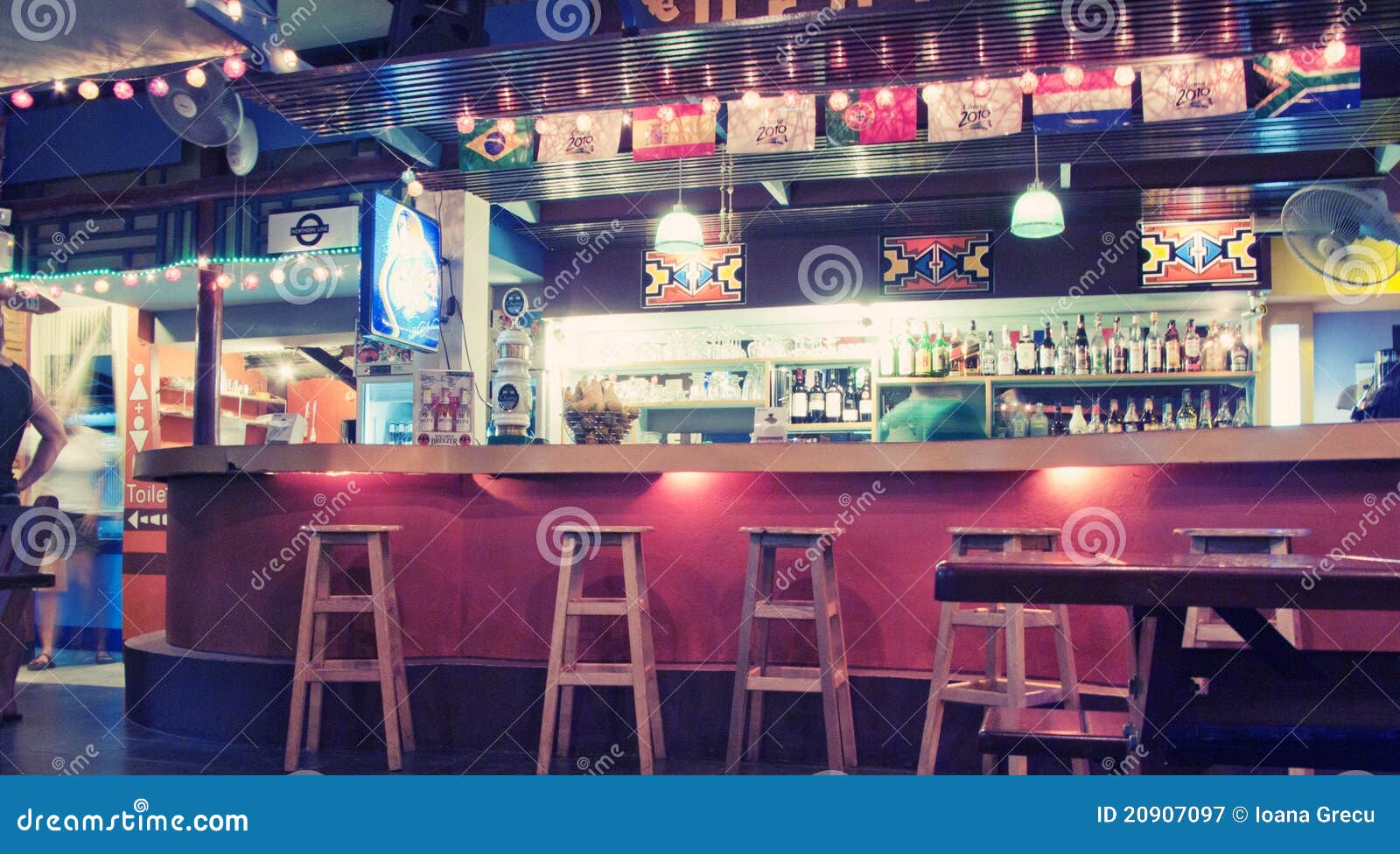 Bar or pub editorial photography. Image of alcohol, food - 20907097