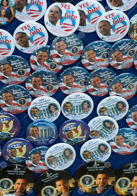Barack Obama Pins and Buttons Editorial Image - Image of president ...