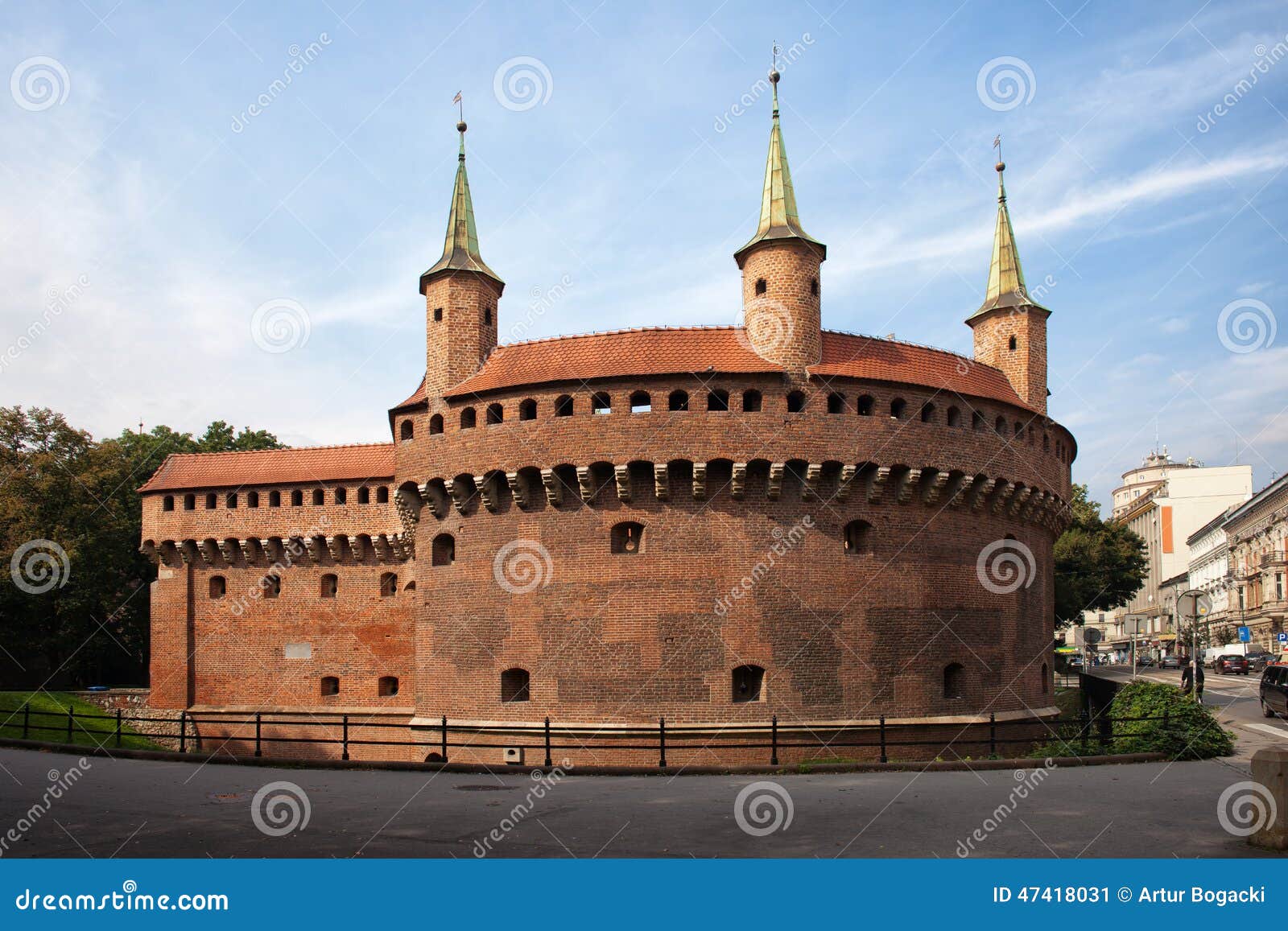 Barbacane à Cracovie image stock. Image du arrondi, gothique - 47418031
