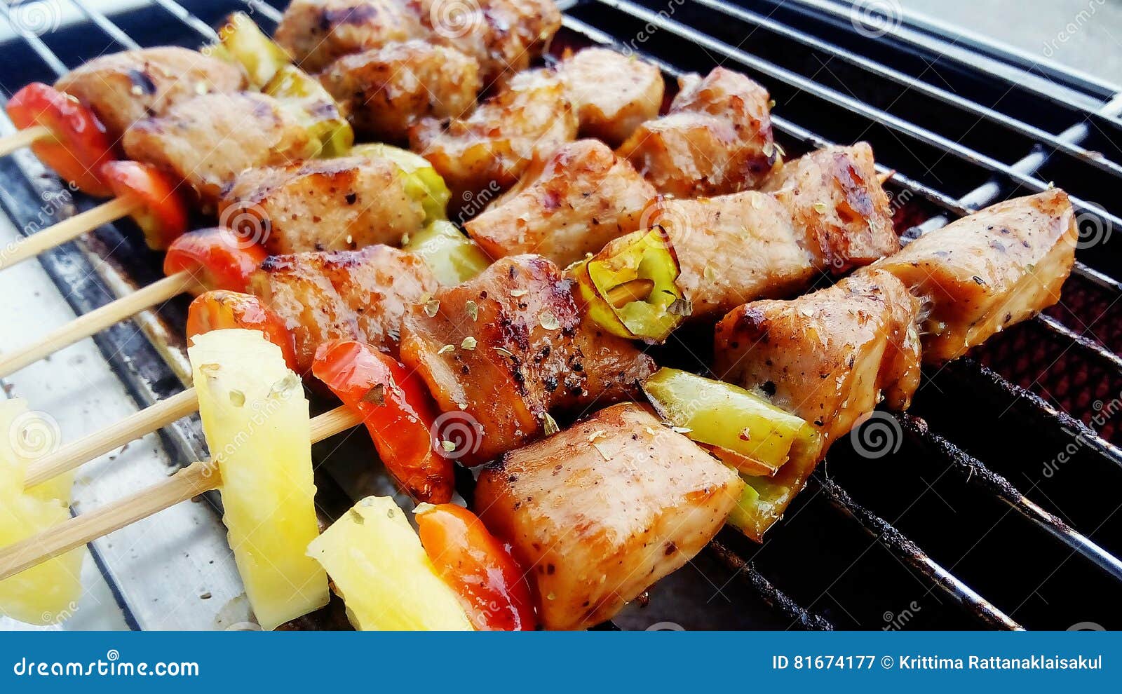Barbecue stock afbeelding. Image of rundvlees, barbecue - 81674177