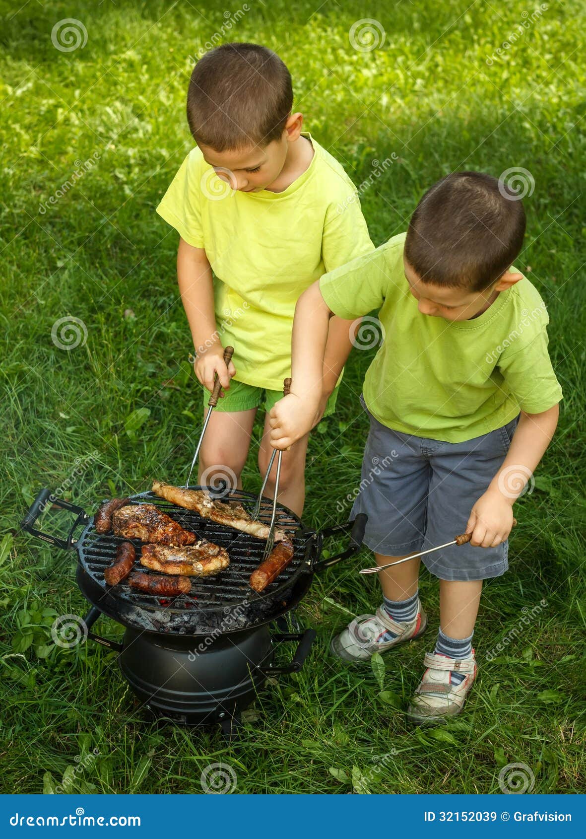 Barbecue party stock image. Image of leisure, people - 32152039