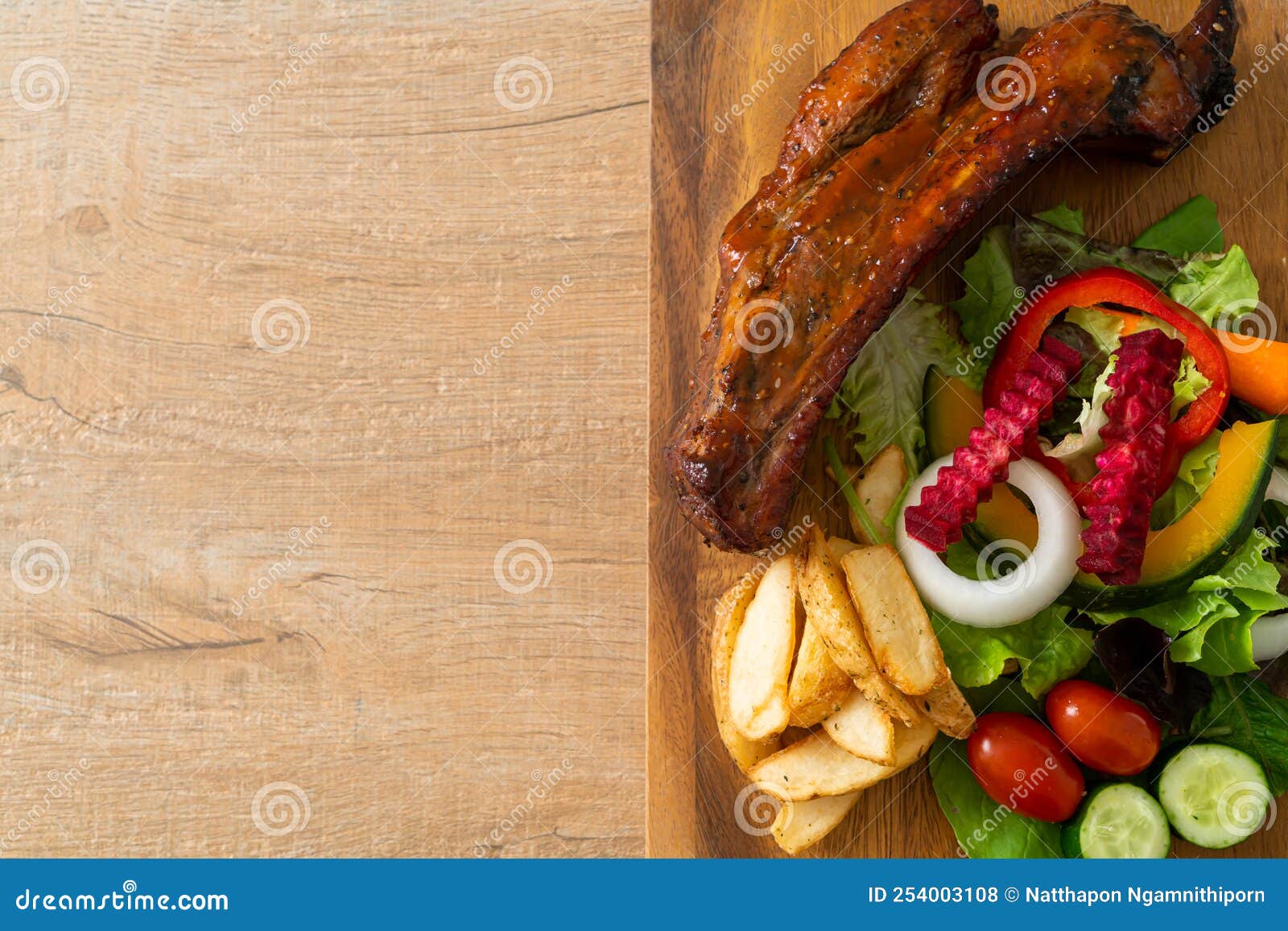 Barbecue Pork Spare Ribs with Vegetables Stock Photo - Image of ...