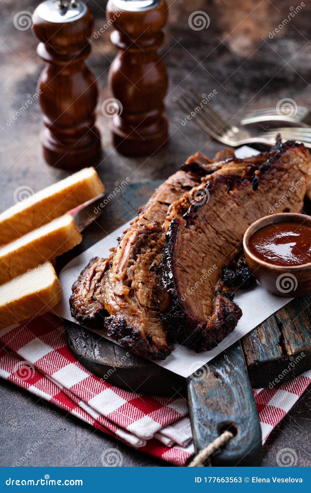 Barbeque Beef Brisket Smoked Stock Image - Image of meat, board: 177663563