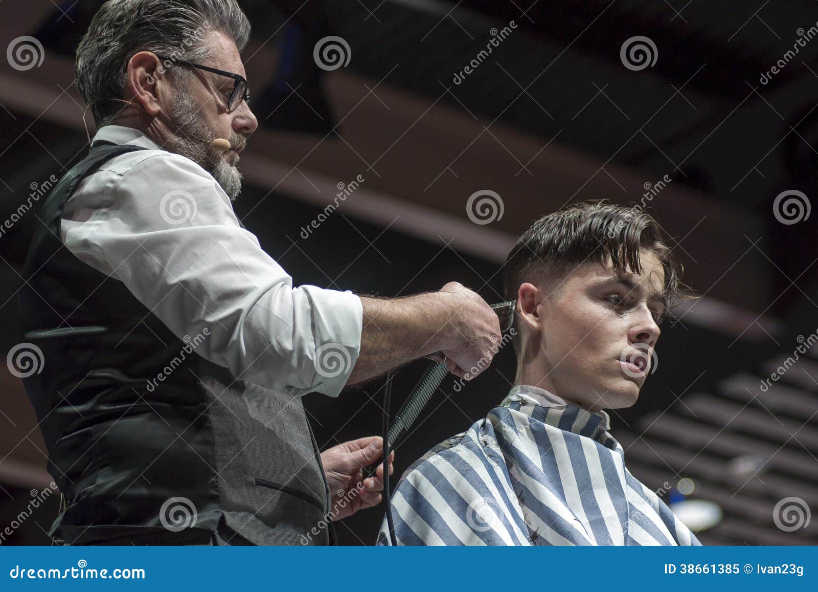 The BARBER SHOW, COSMOBELLEZA 2014 Editorial Image - Image of model ...