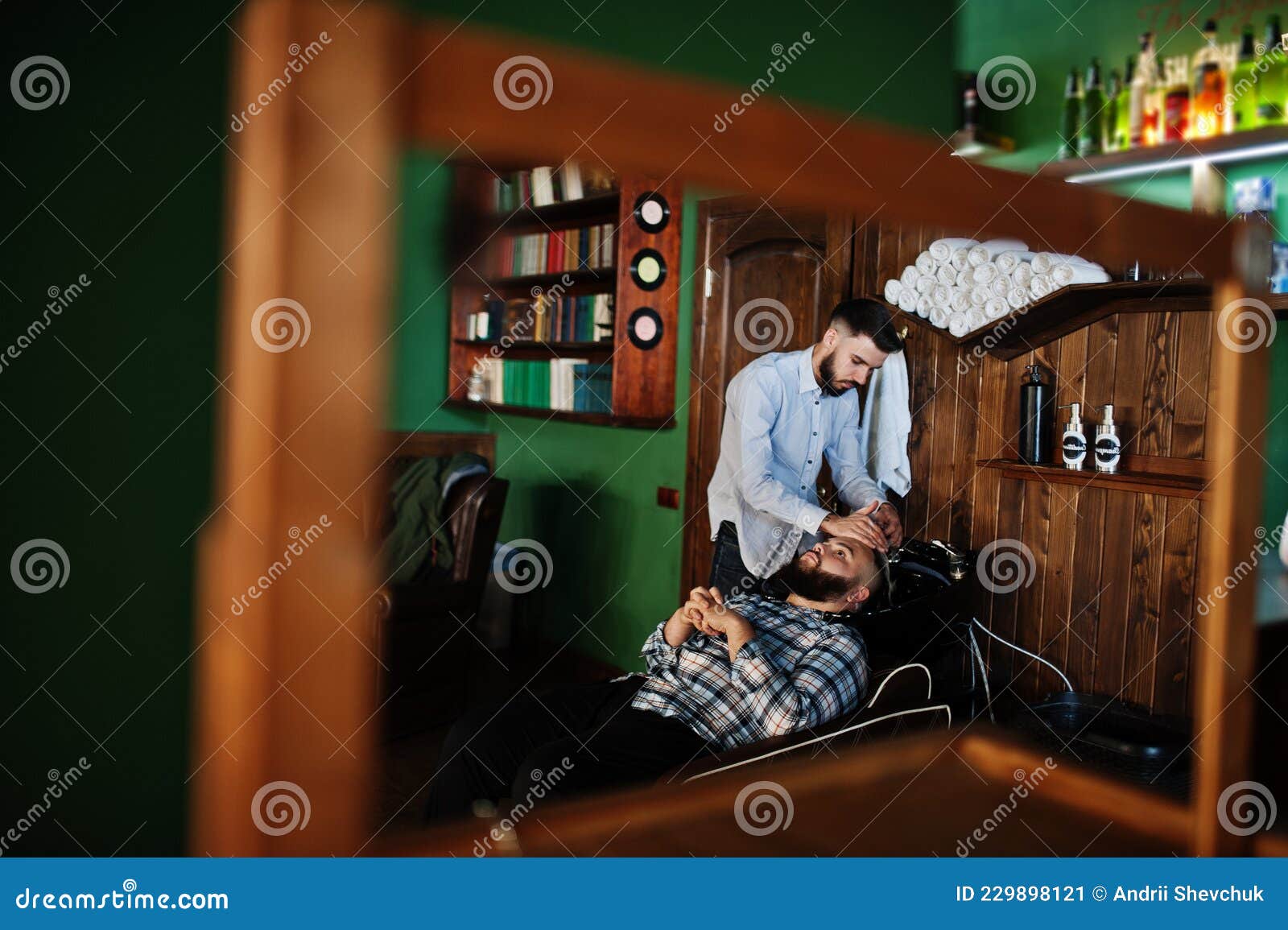 Barbershop, barber at work stock image. Image of hairstyle - 229898121