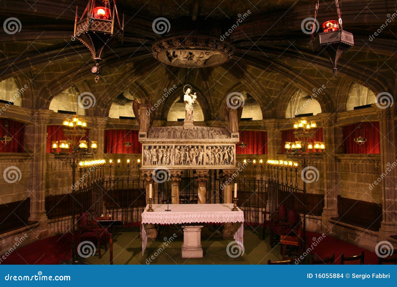 Barcelona / Catedral Crypt stock photo. Image of columns - 16055884