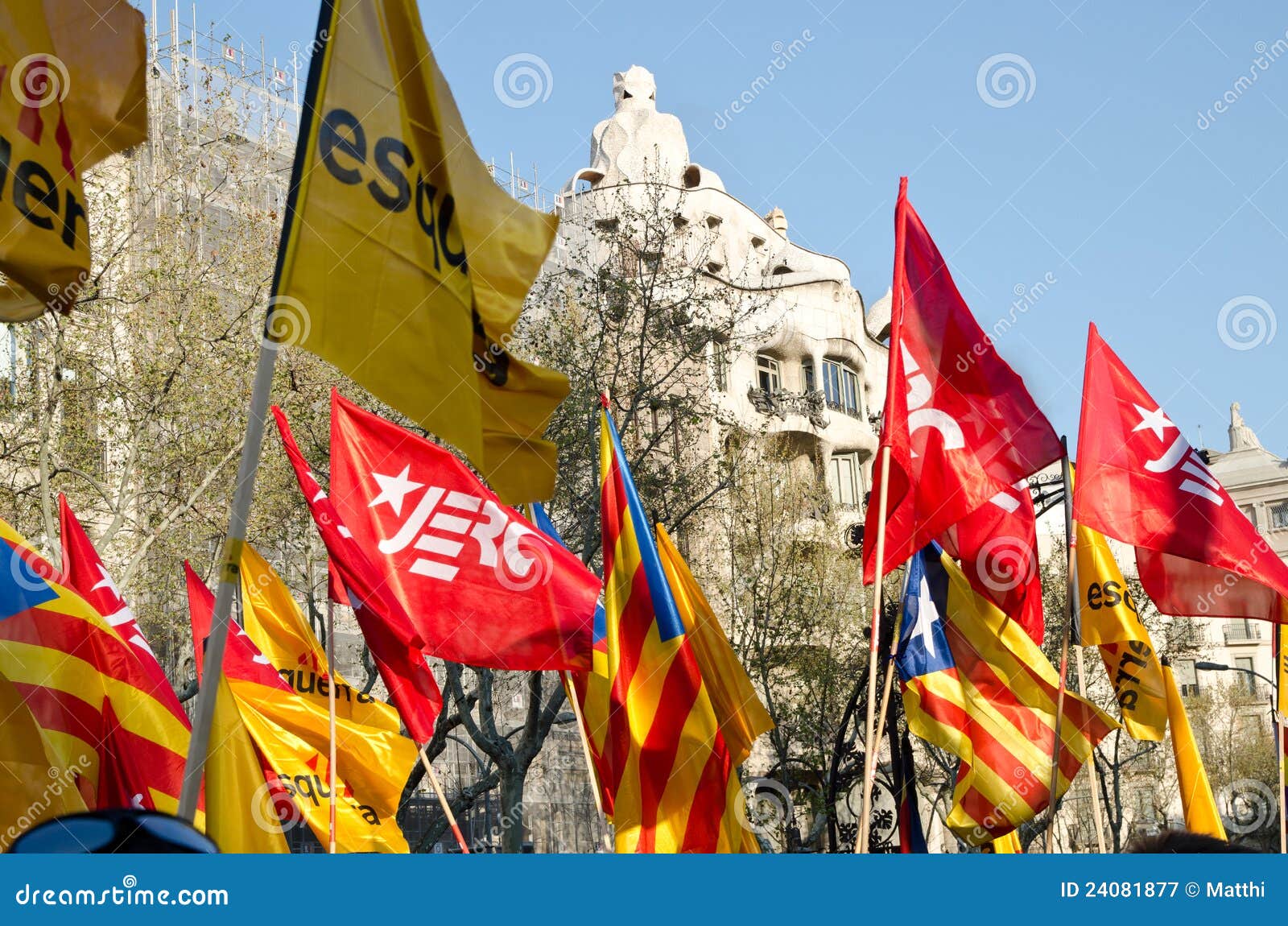 Barcelona - General strike editorial photography. Image of march - 24081877