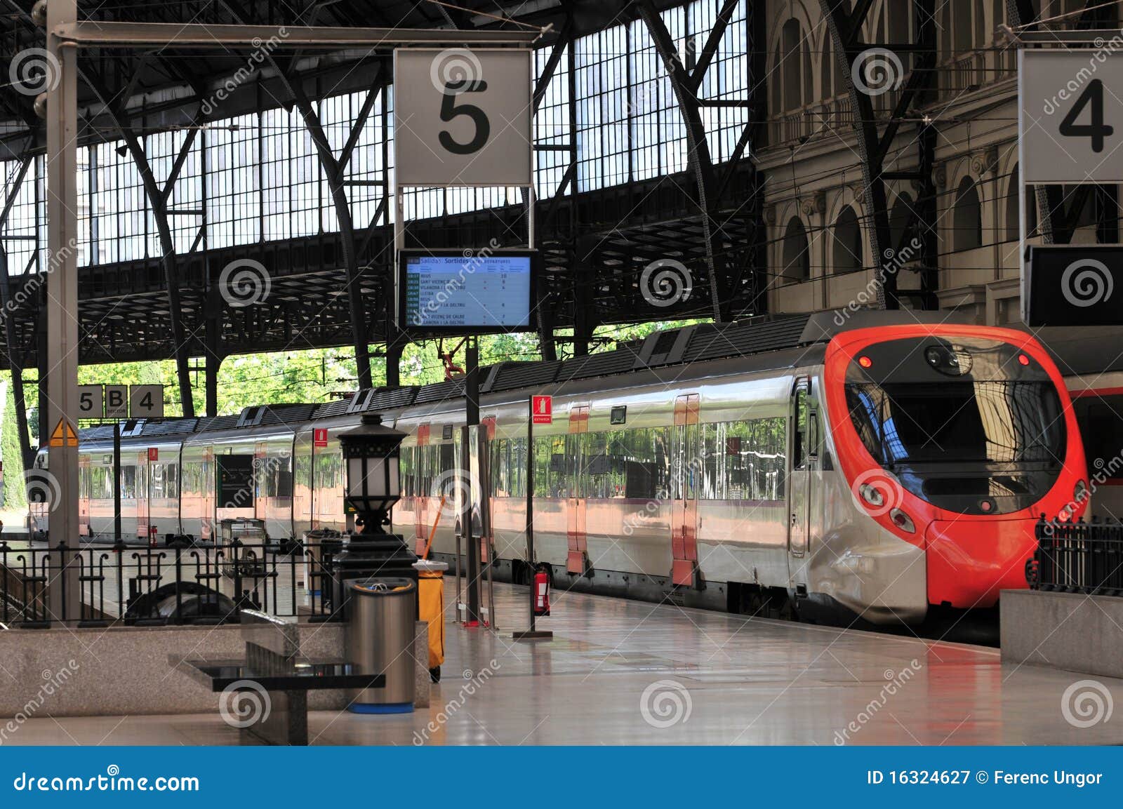 Barcelona - Train station stock image. Image of francia - 16324627