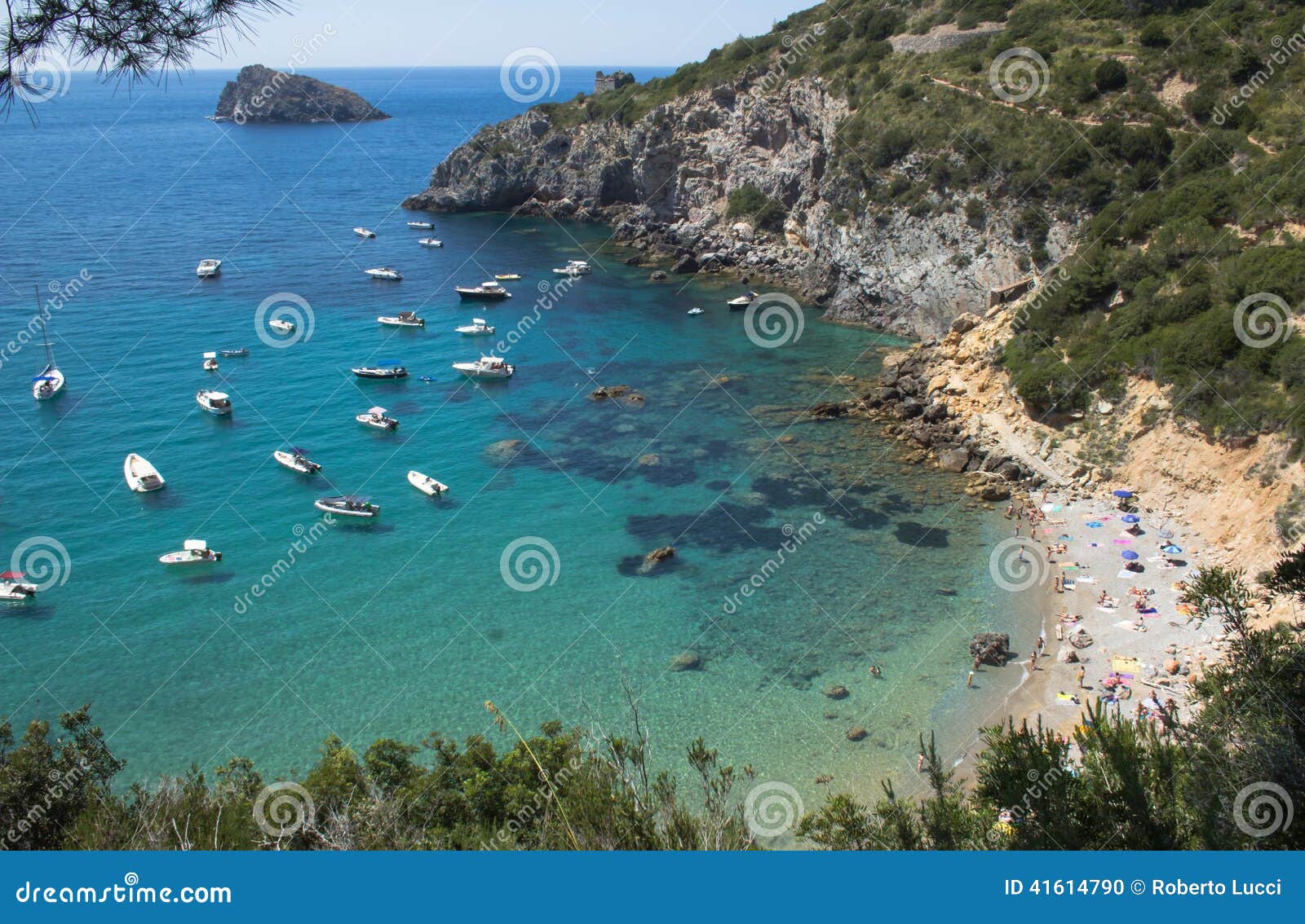Barche Sul Mare Blu E Verde, Argentario Fotografia Stock - Immagine di ...