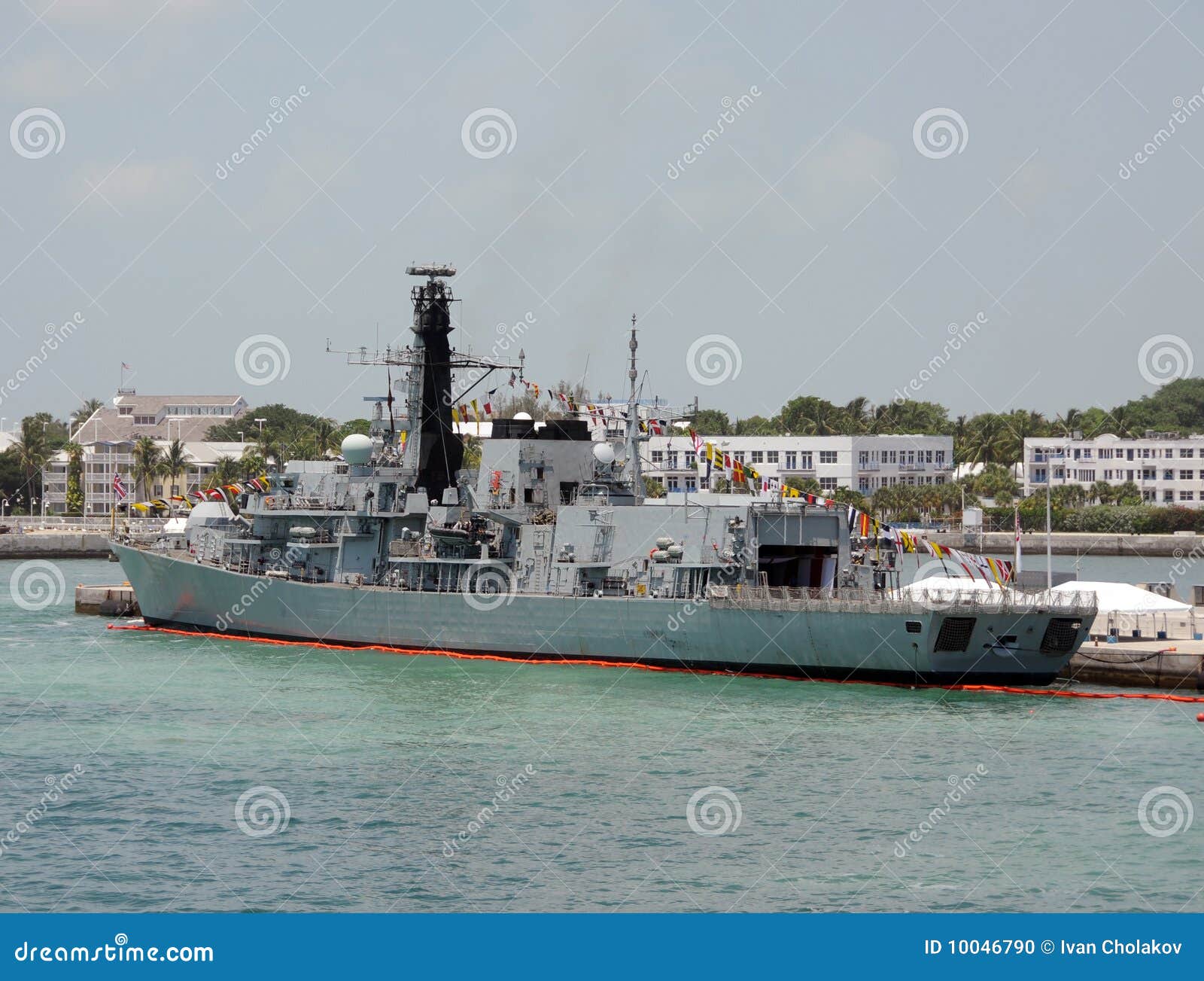 Barco de la Armada foto de archivo. Imagen de puerto - 10046790