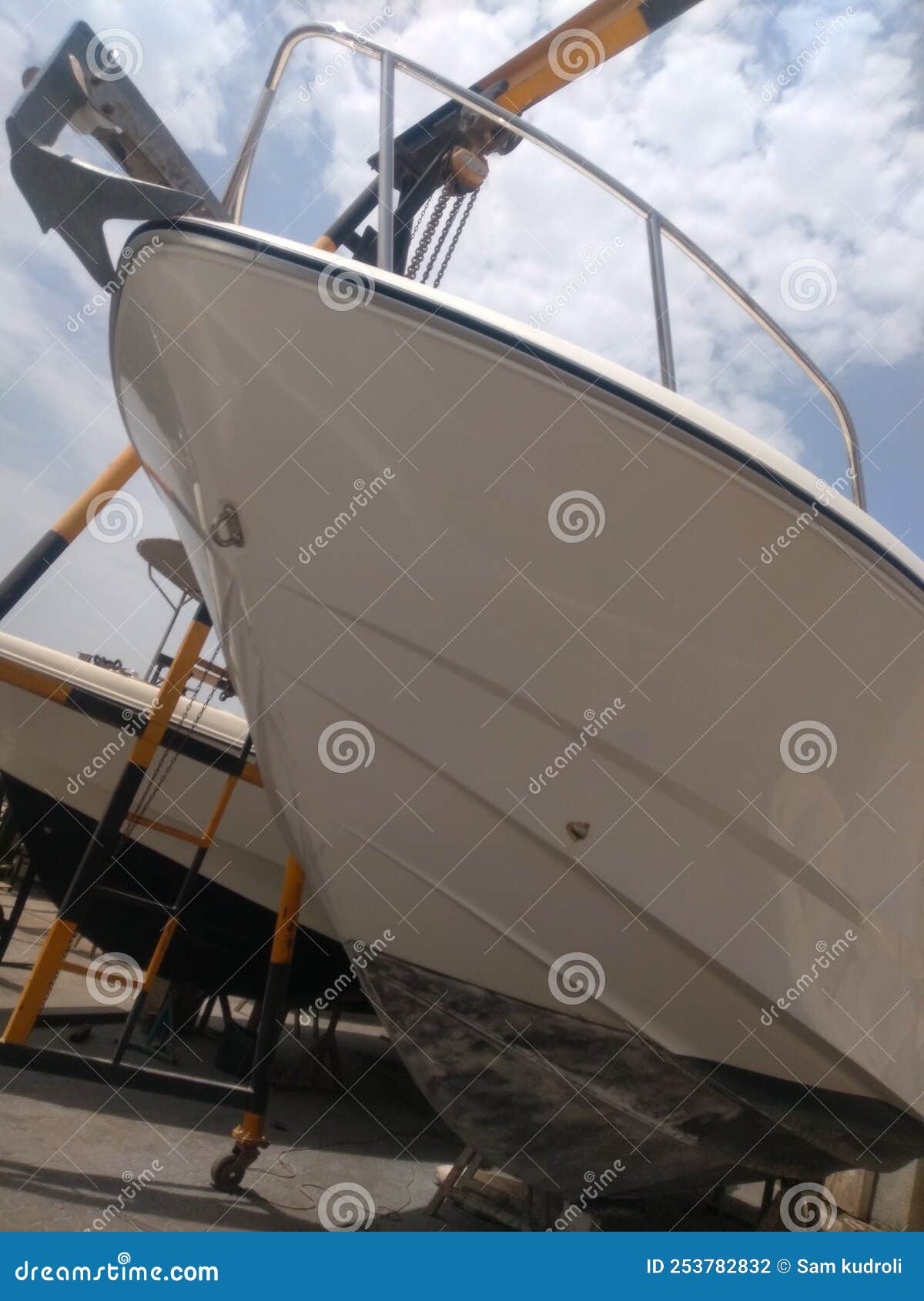 Barco Velero De Lancha Motora Foto de archivo - Imagen de vela ...