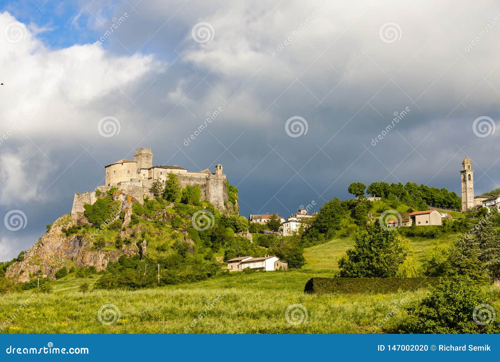 Bardi castle, Italy stock photo. Image of italy, ruins - 147002020