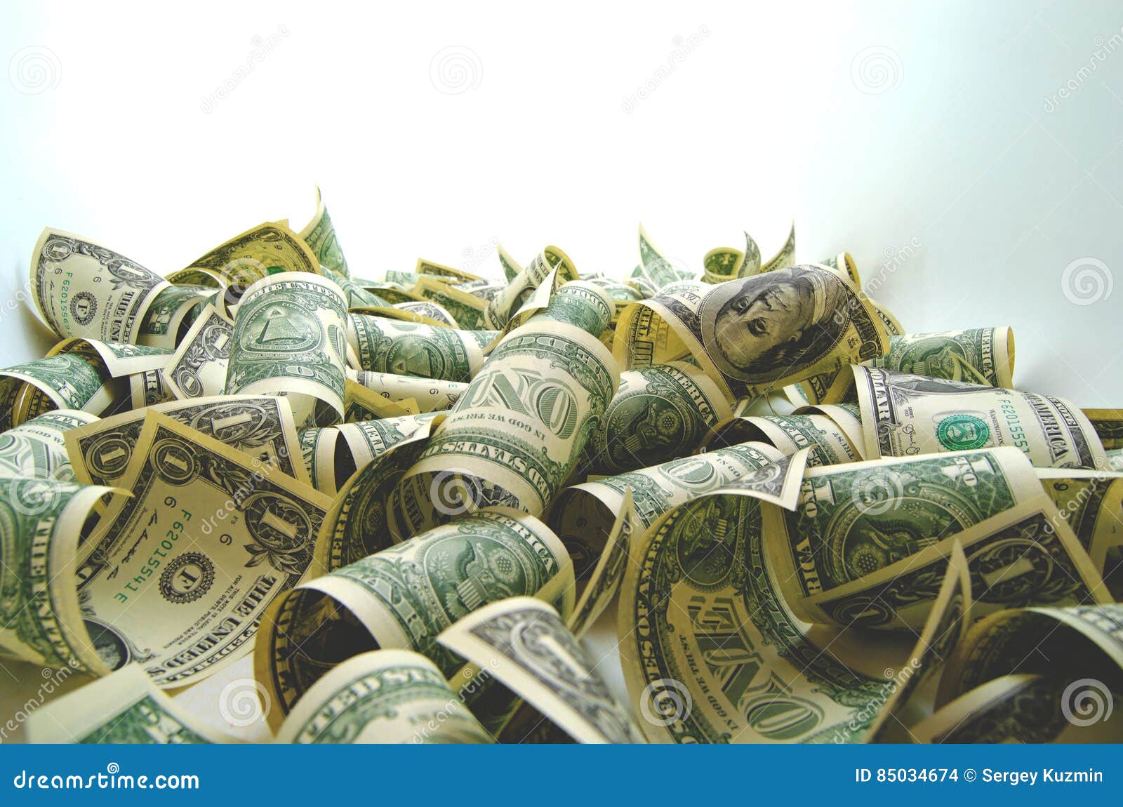 Bargeld US-Dollars stockfoto. Bild von bargeld, platz - 85034674