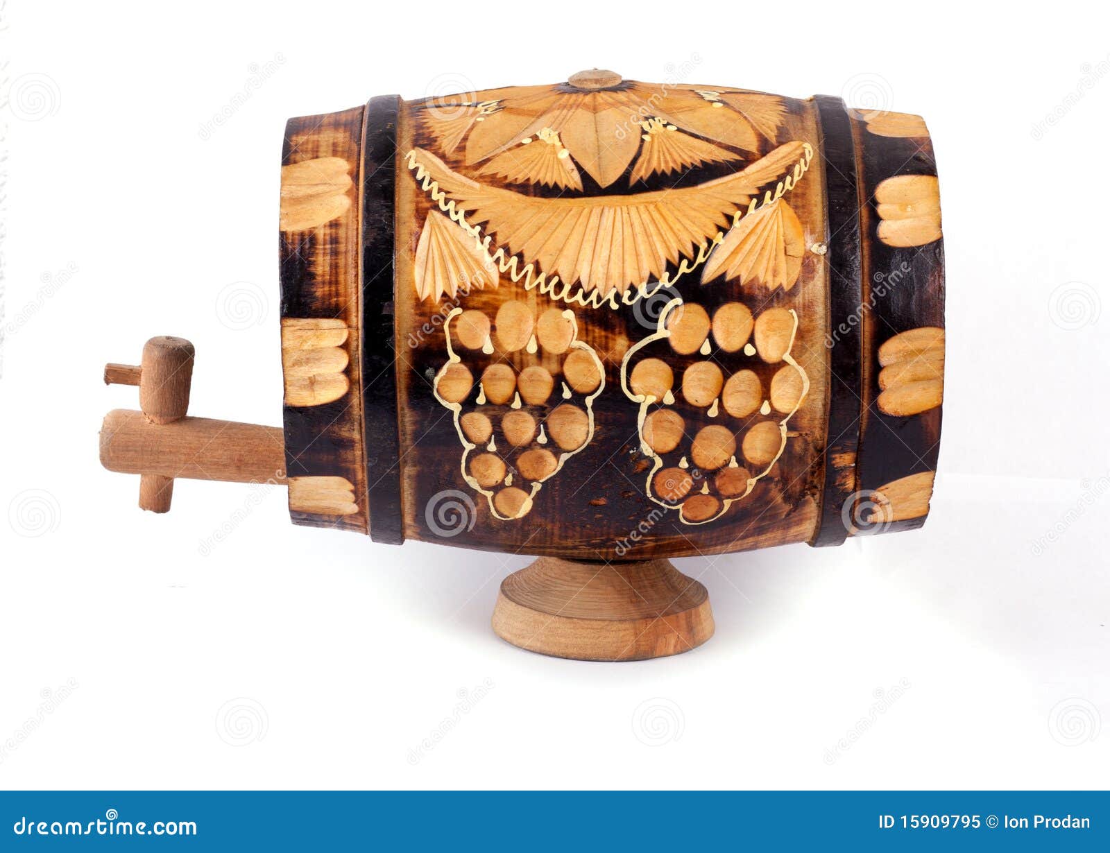 Baril image stock. Image du isolement, traditionnel, rhum - 15909795