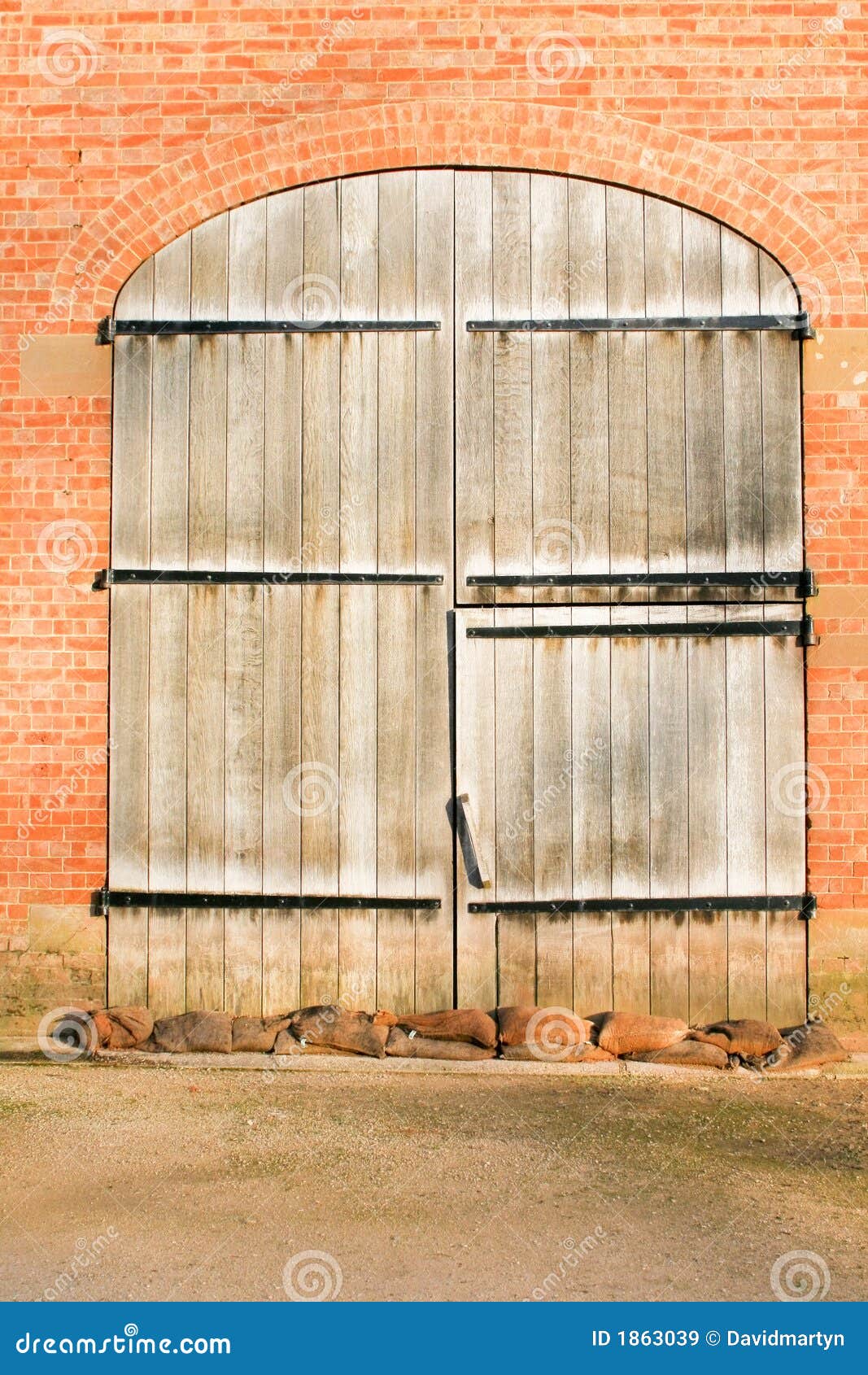 771 Medieval Barn Door Photos - Free & Royalty-Free Stock Photos from ...