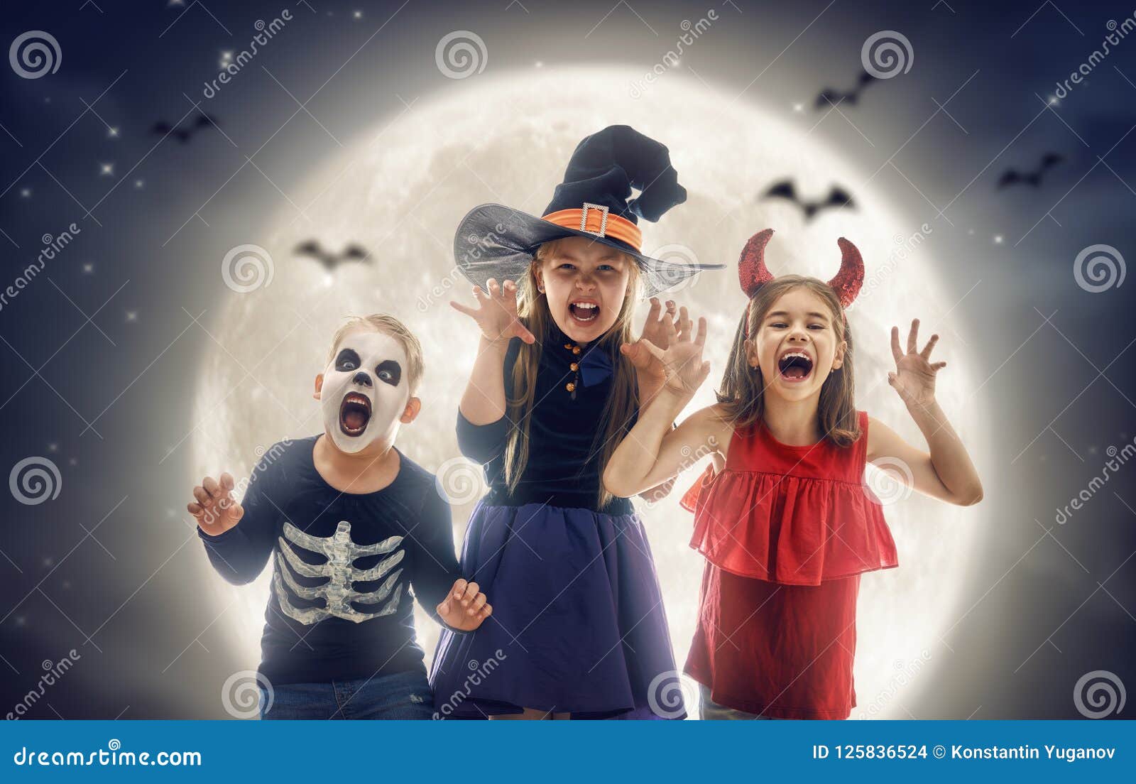 Barn halloween arkivfoto. Bild av fira, karneval - 125836524